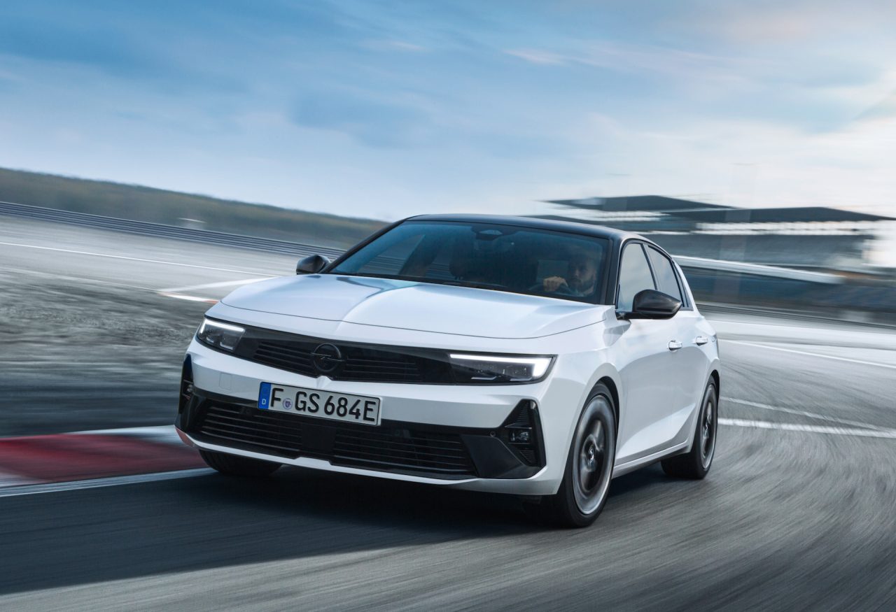 The entire Opel range will have an electric version from 2024