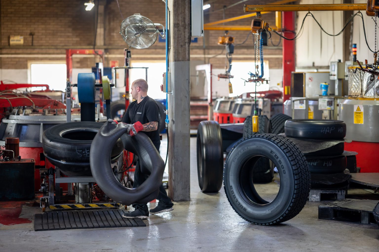 Bridgestone Dueler All-Terrain: el neumático perfecto para los amantes ...