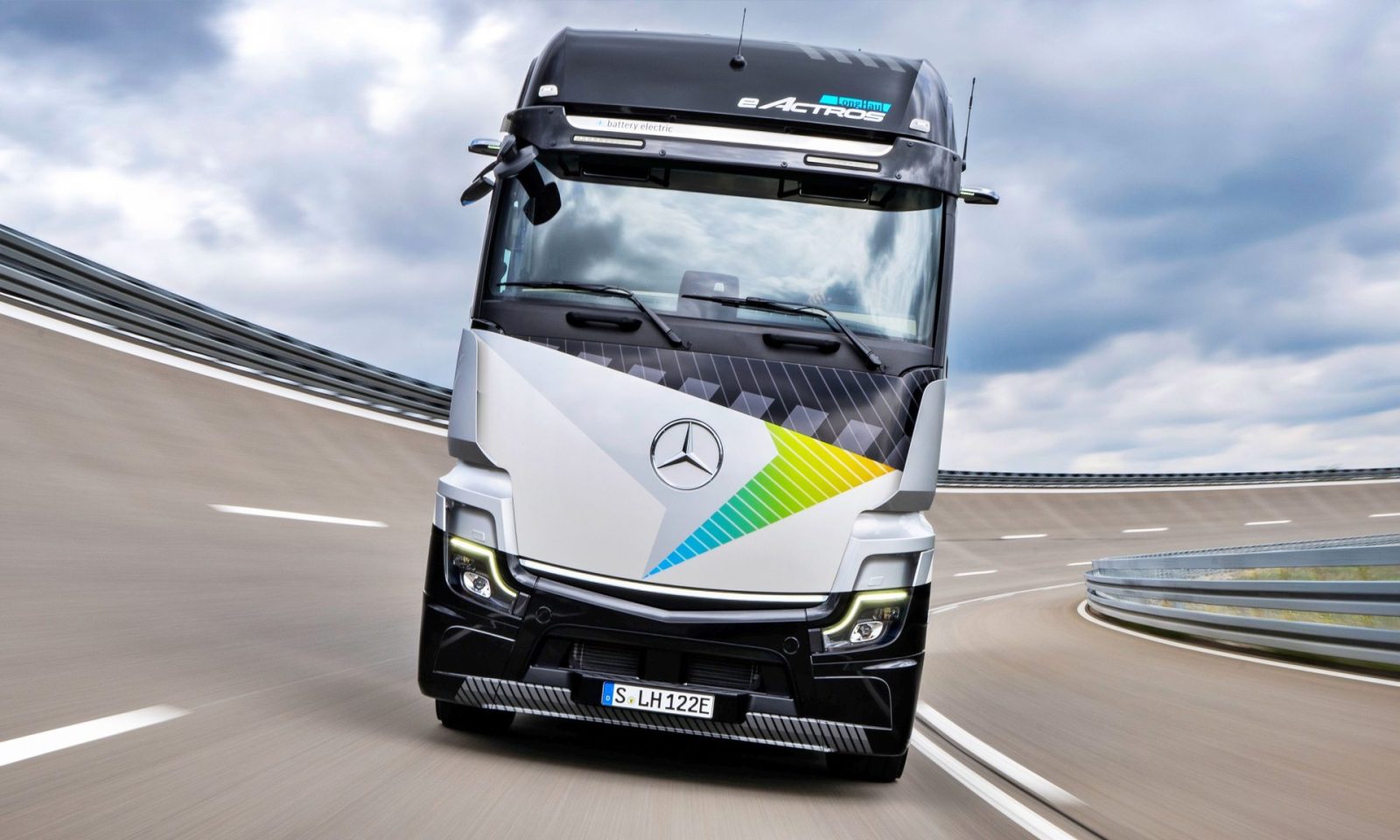 Mercedes-Benz eActros 600, el camión con más autonomía