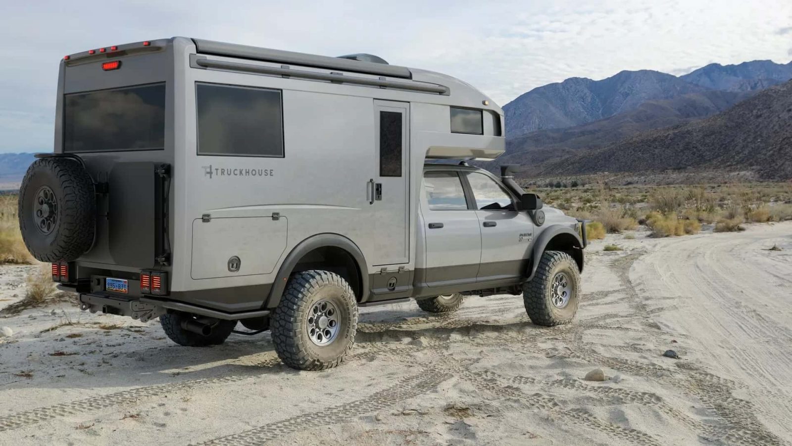 EBCR Overlander: the pick-up truck transformed into a motorhome