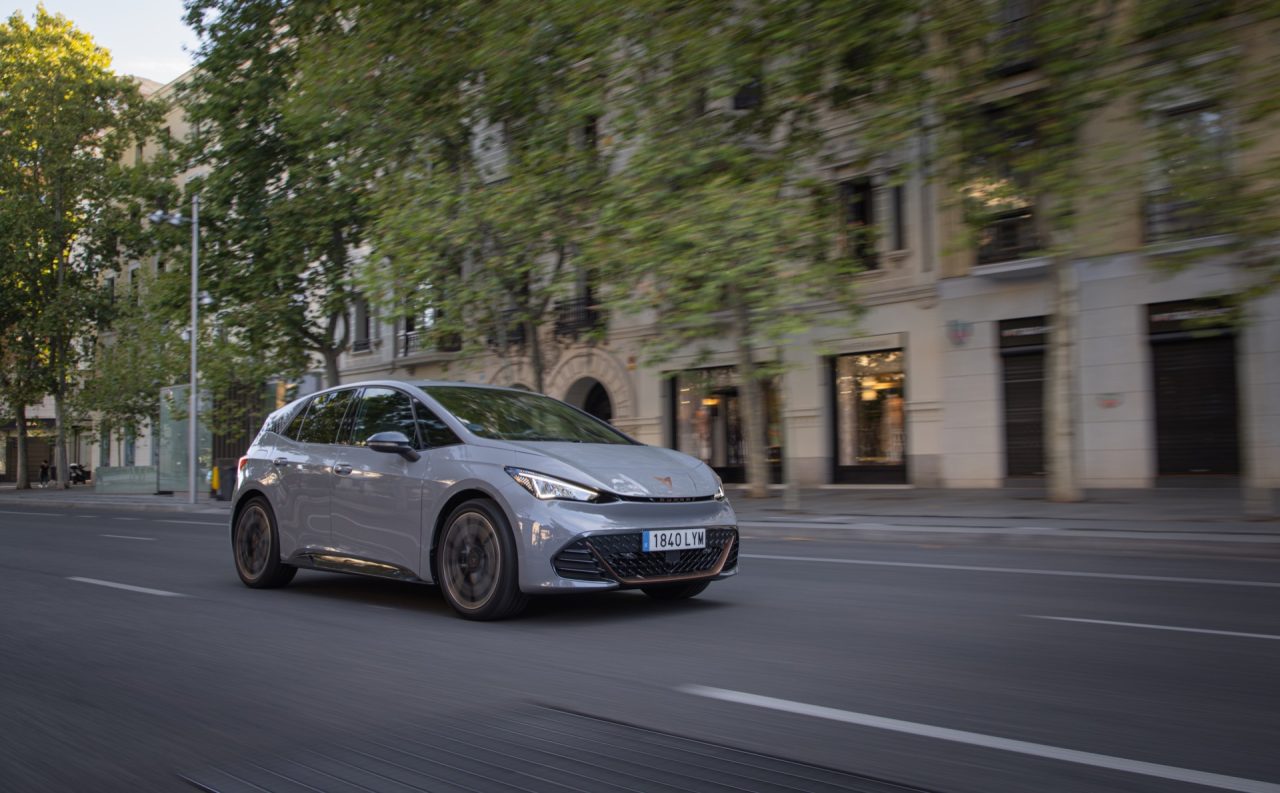 Ahora tienes un CUPRA Born desde 200 euros al mes, pero… ¿qué dice la ...