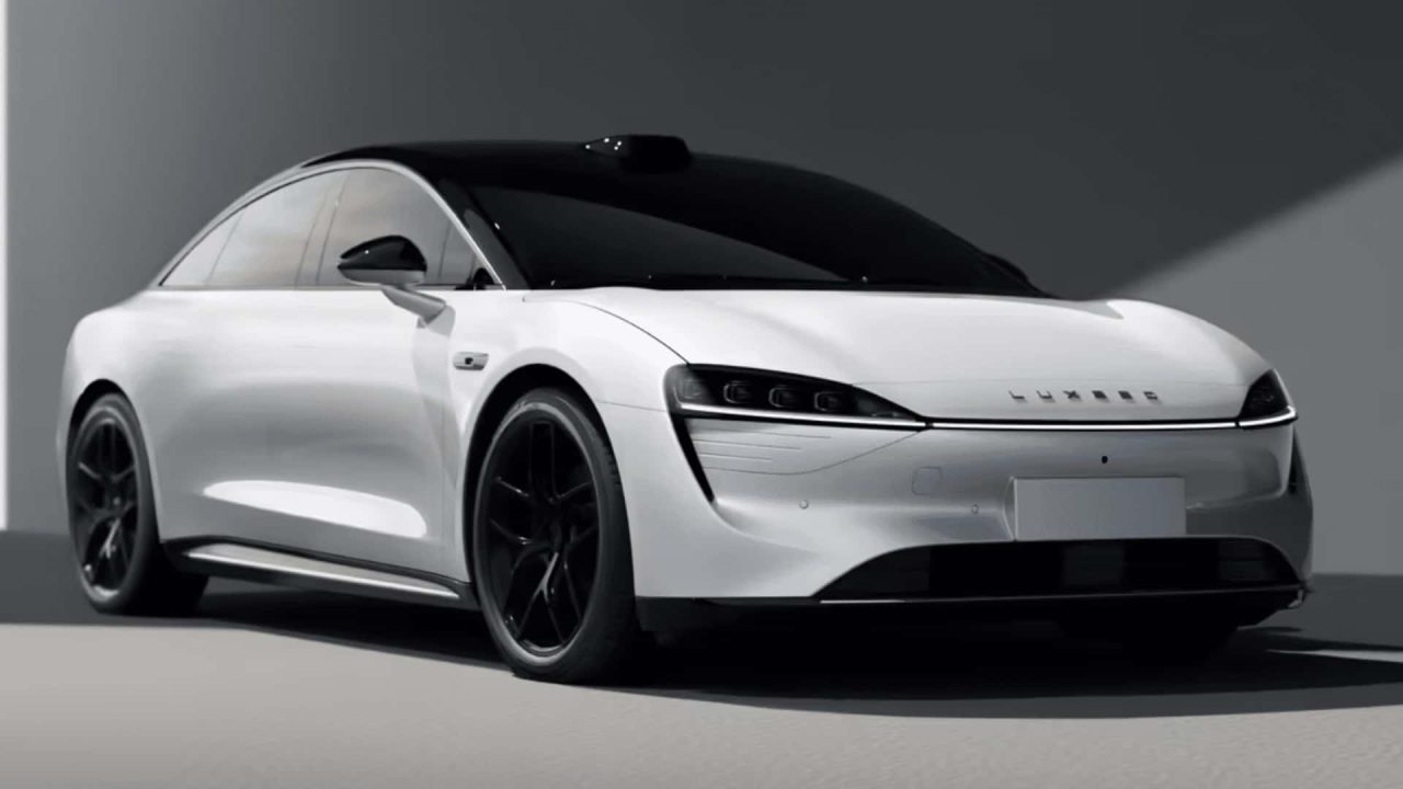 A Huawei biztosítja, hogy a Luxeed S7 több területen felülmúlja a Tesla ...