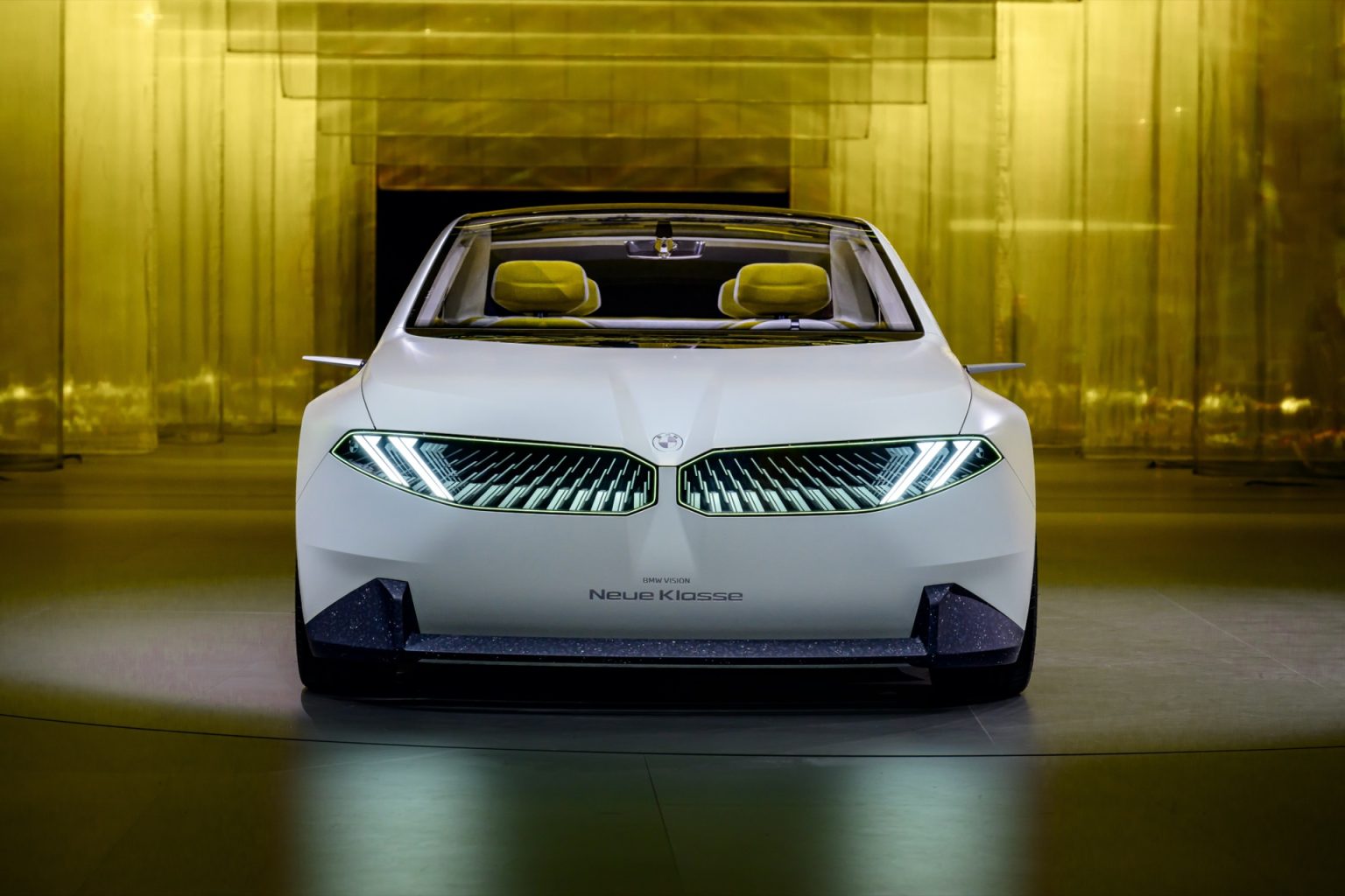 BMW conferma il nome i3 per la sua prossima berlina elettrica Neue Klasse