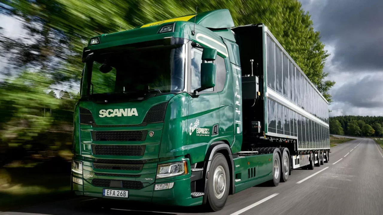 Scania presents its solar-powered hybrid truck