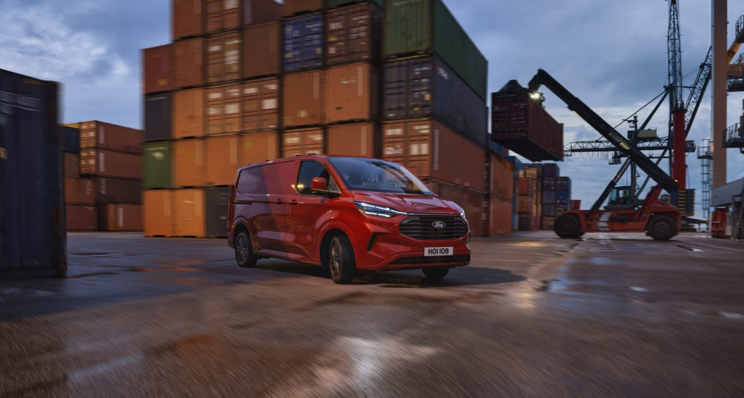 The new Ford Transit Custom is now available in Spain