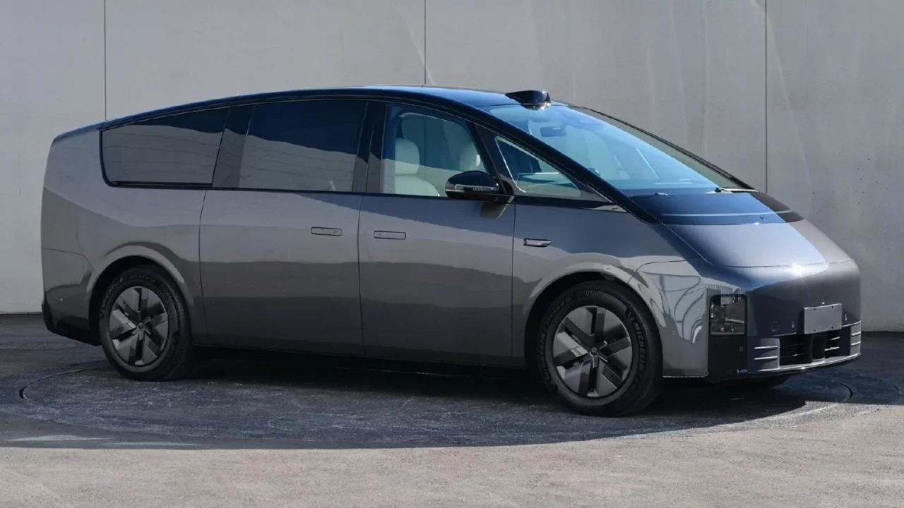 Este minivan eléctrico chino podría llegar pronto a Europa