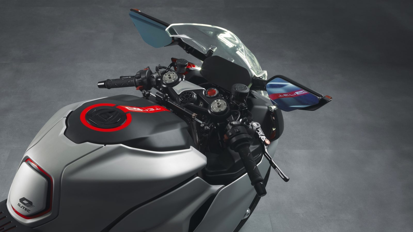 QJ Motor aterriza con todo en el EICMA de Milán con hasta 43 modelos ...