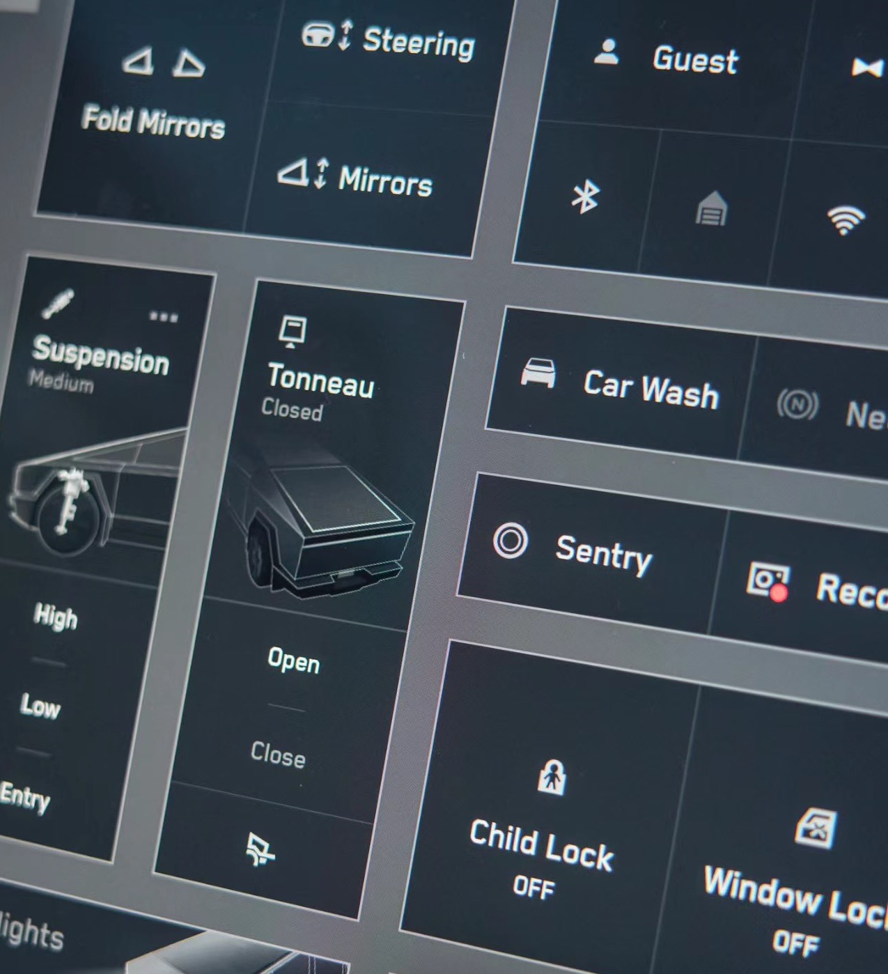 Nuevas imágenes filtradas de la Cybertruck a sólo una semana para su ...