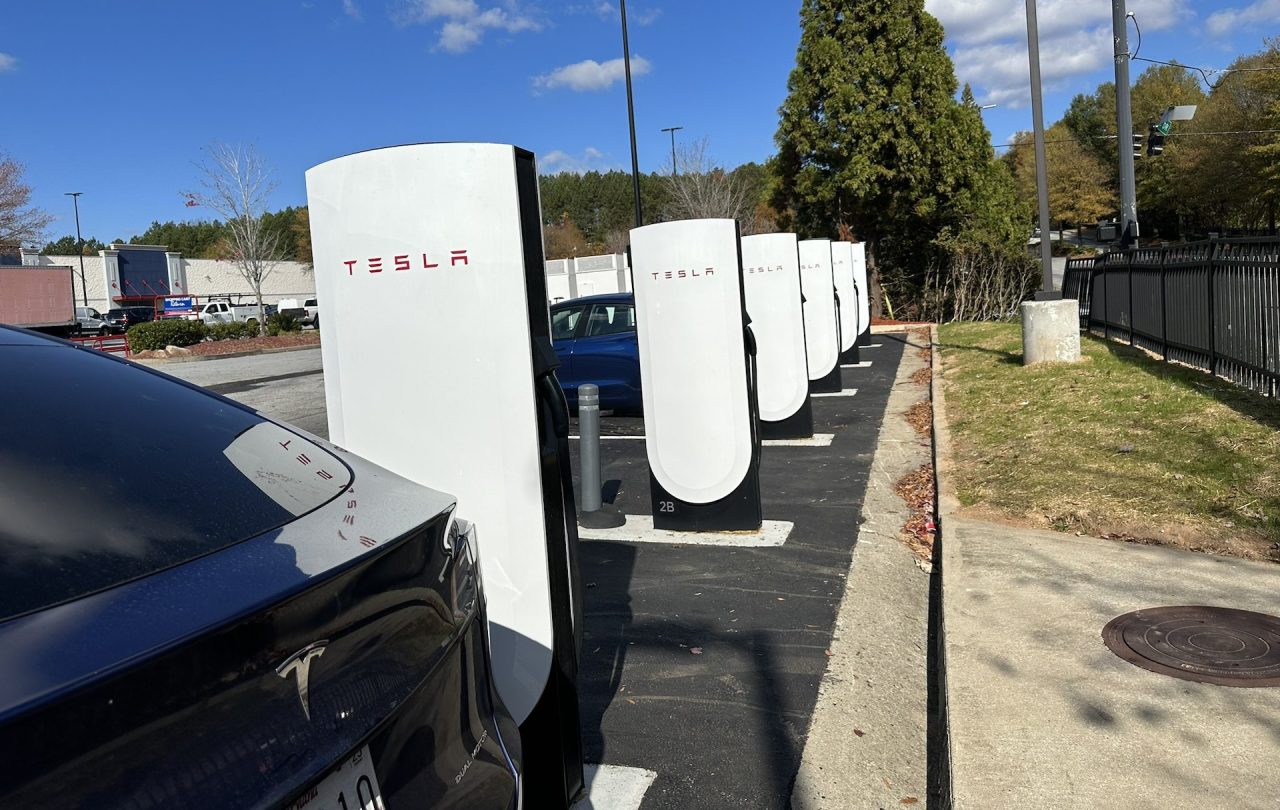 Tesla V4 Superchargers Begin to Gain Popularity in North America