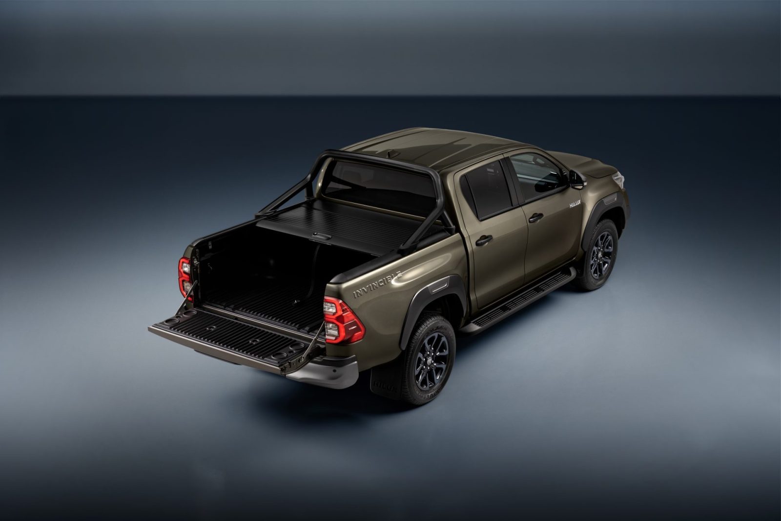 Toyota anuncia la variante Hilux Hybrid de su pick-up