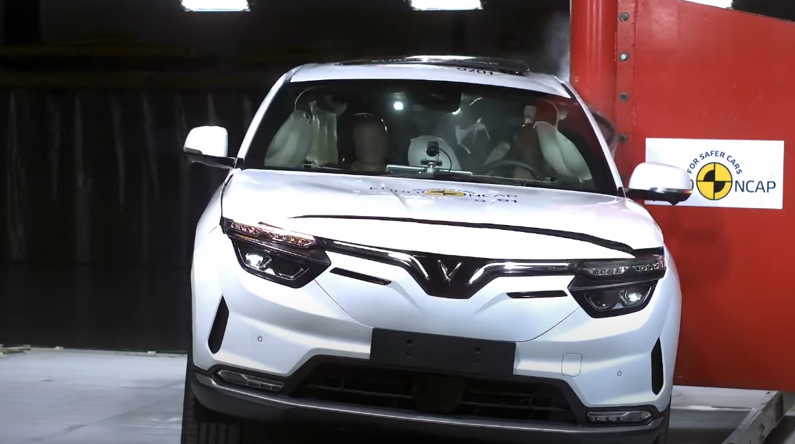 Le VinFast VF8 obtient quatre étoiles Euro NCAP