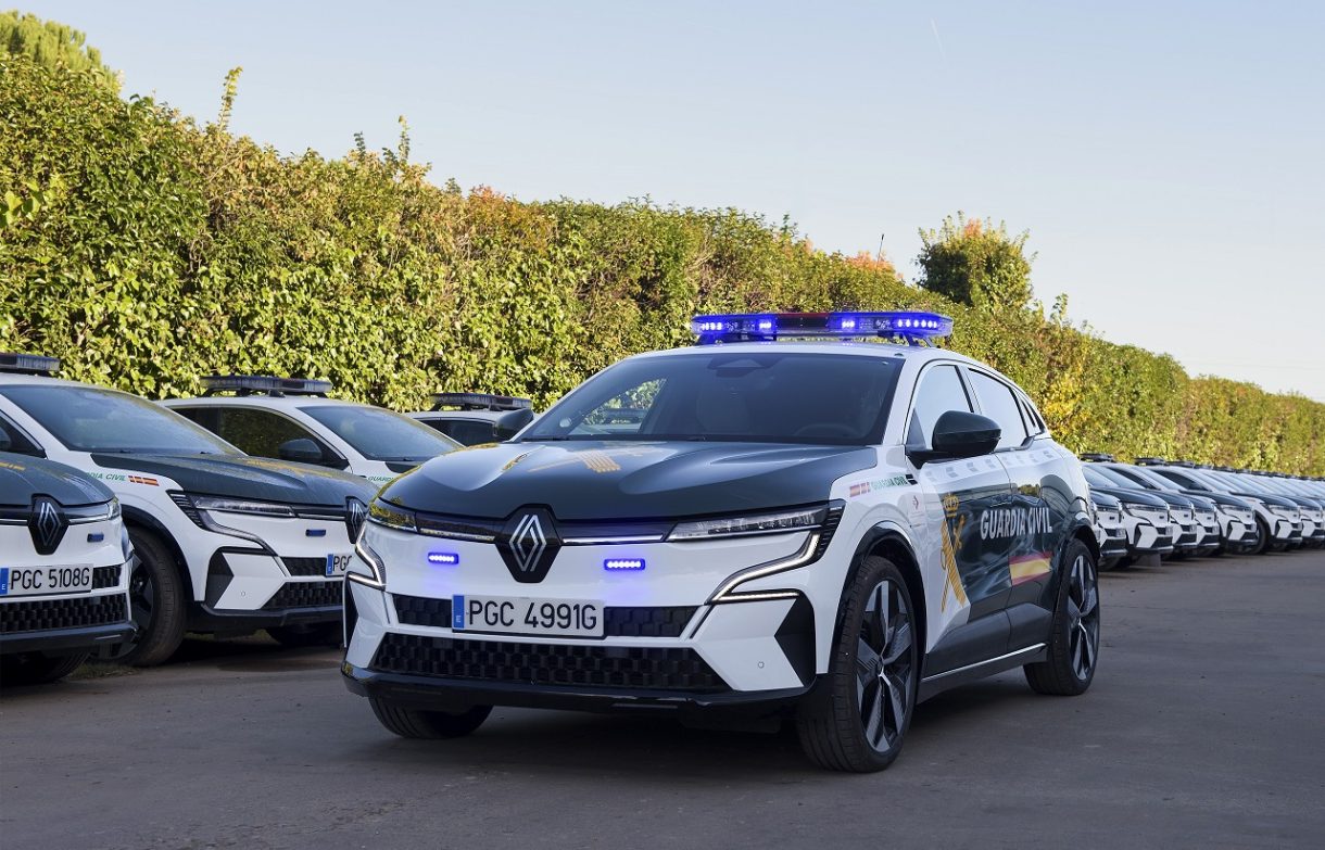 BMW X3 y Renault Megane E-Tech, ahora en la Guardia Civil