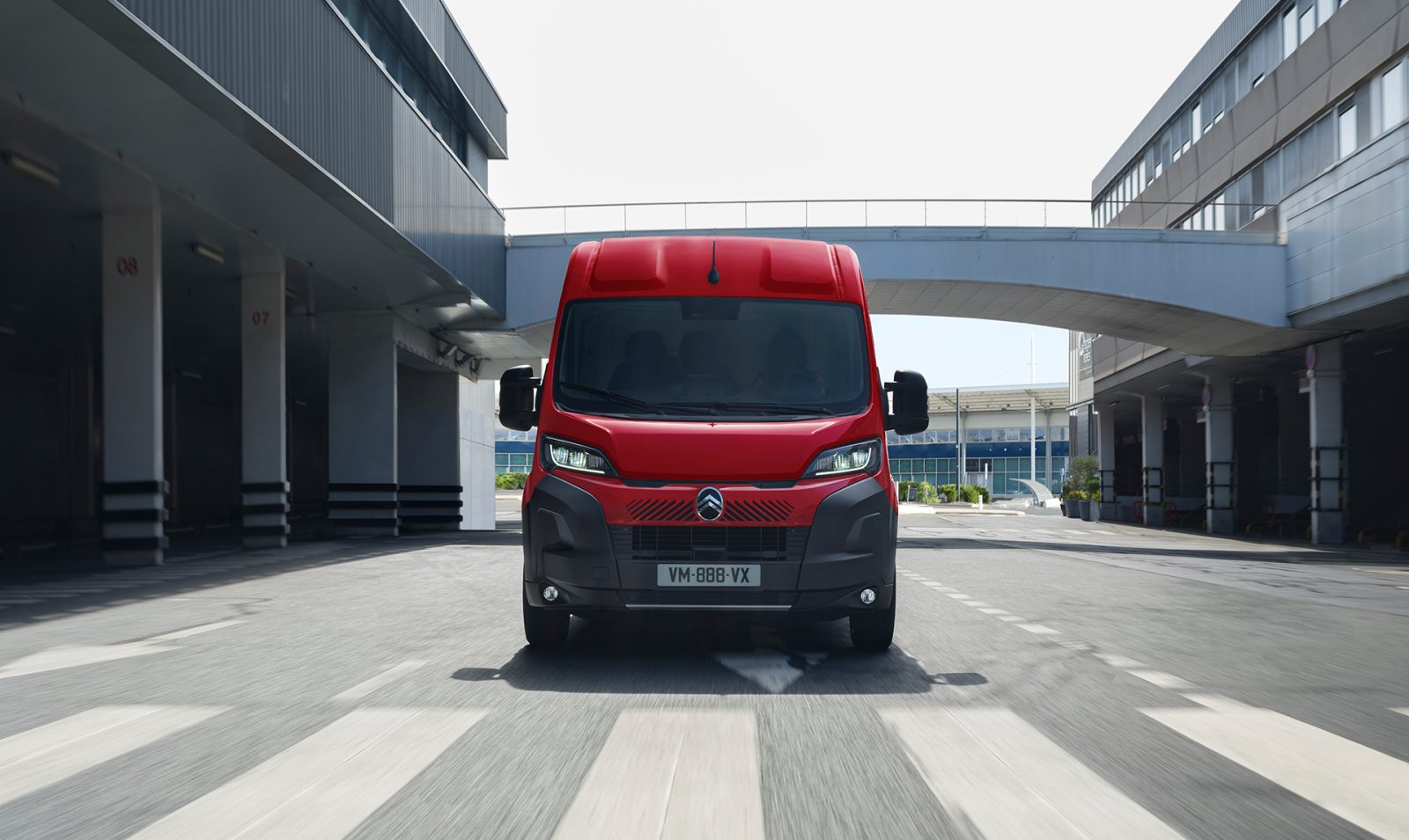 Stellantis prepares a hydrogen version for its Mid-size and Large Vans ...
