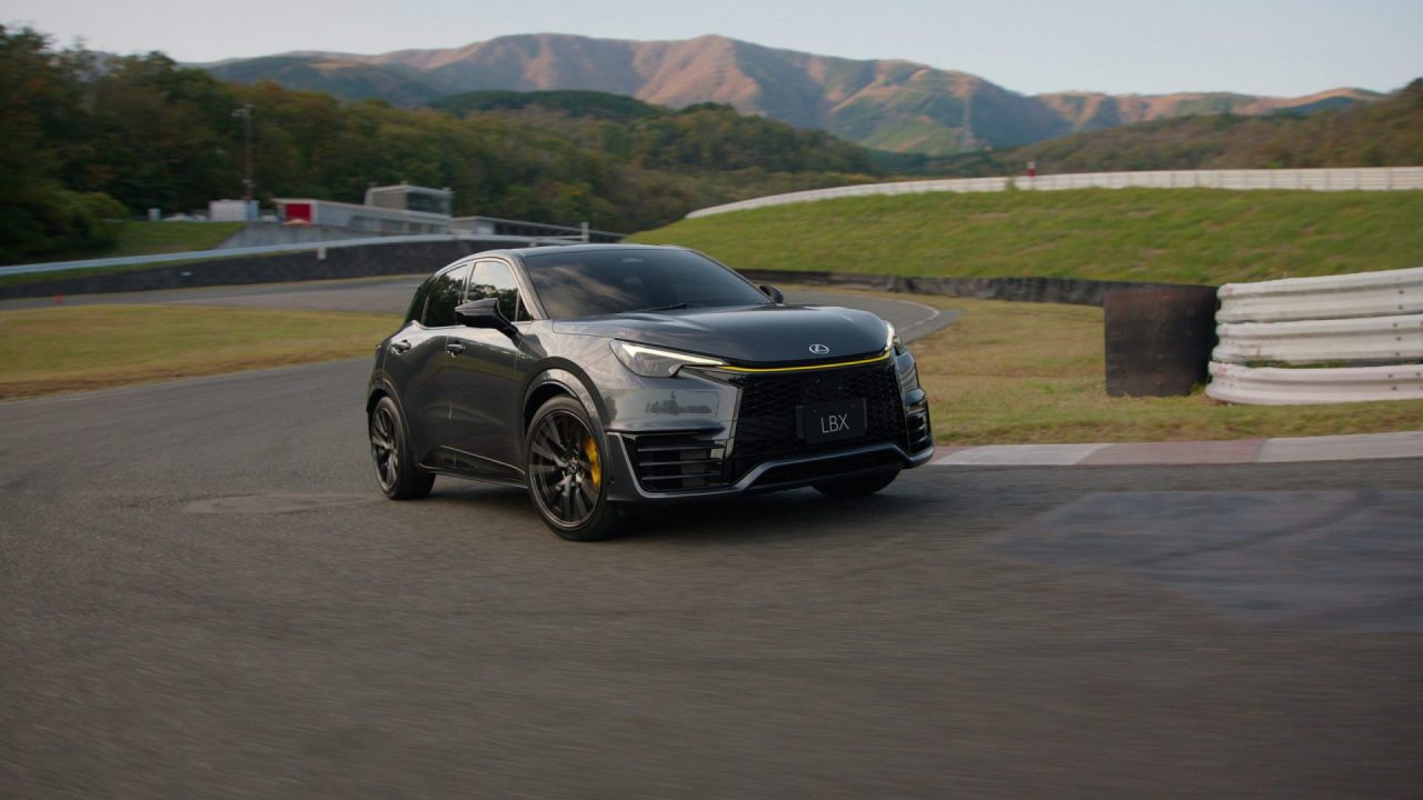 Lexus presentó en Tokio al espectacular LBX Morizo RR