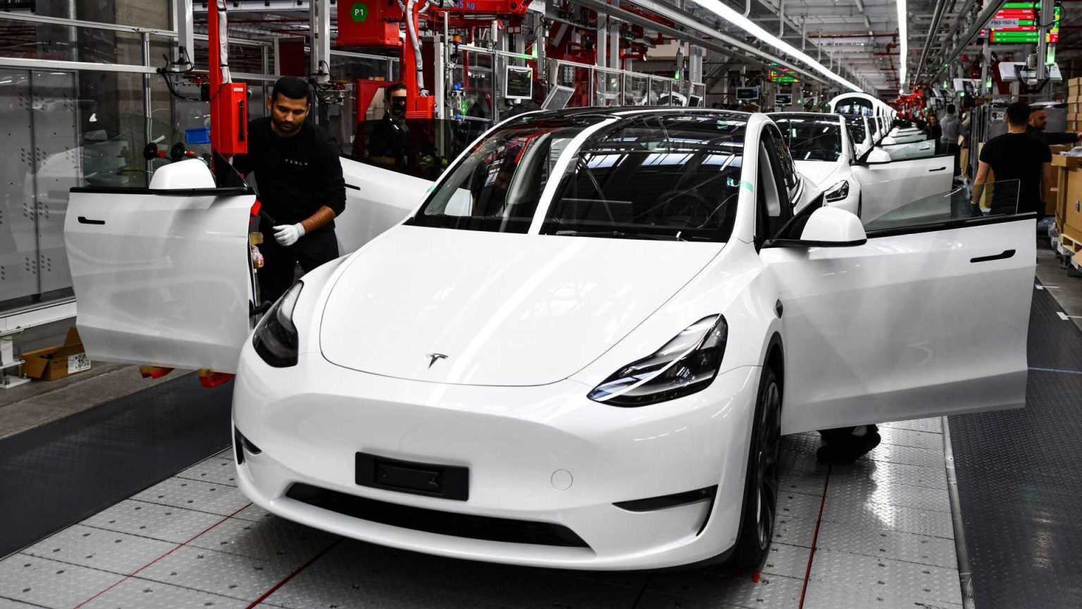 El Tesla Model Y Gran Autonomía Con Tracción Trasera Ya Está A La Venta