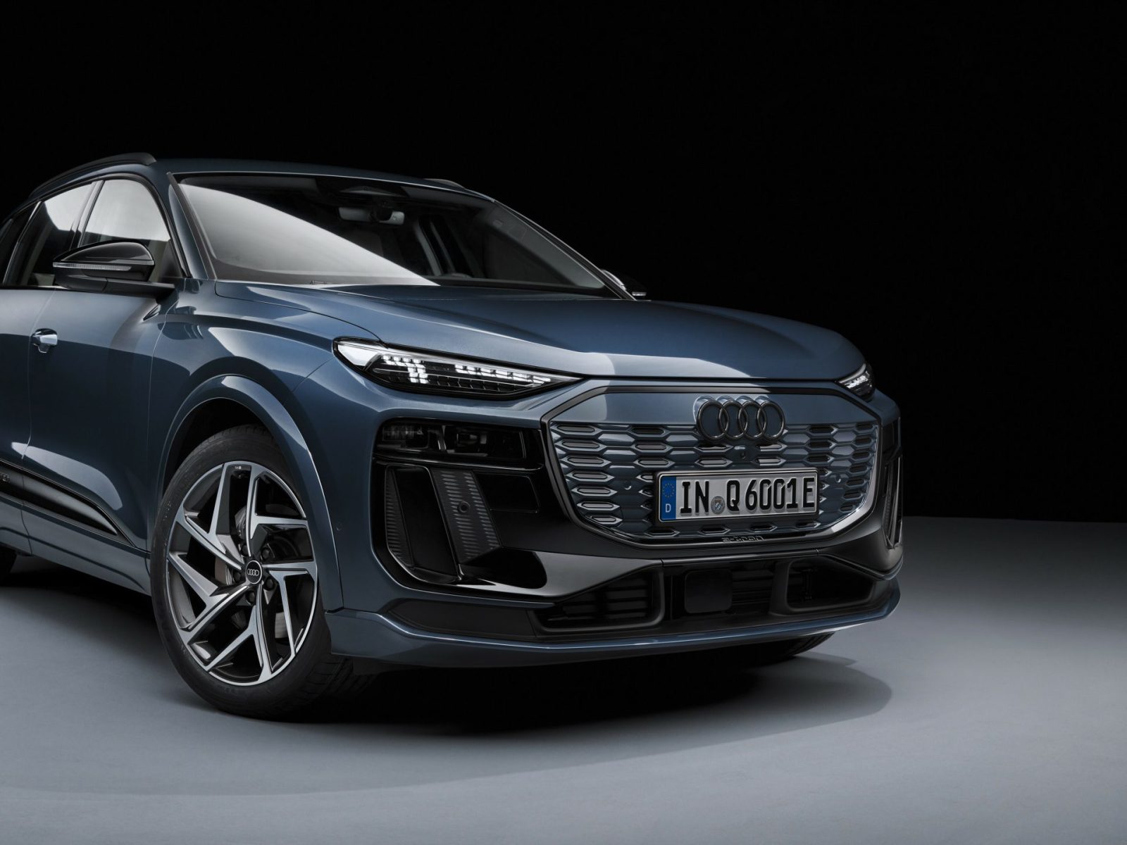 Audi confirms that RS and Sportback versions of the Q6 e-tron are on ...