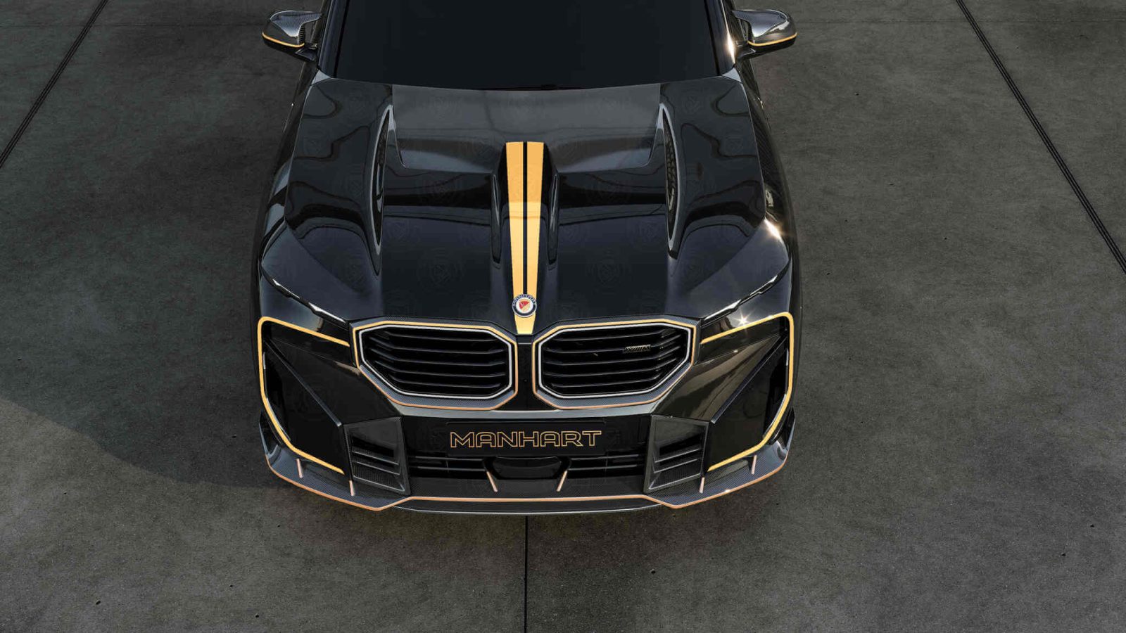 Manhart transforms the BMW XM into two spectacular cars