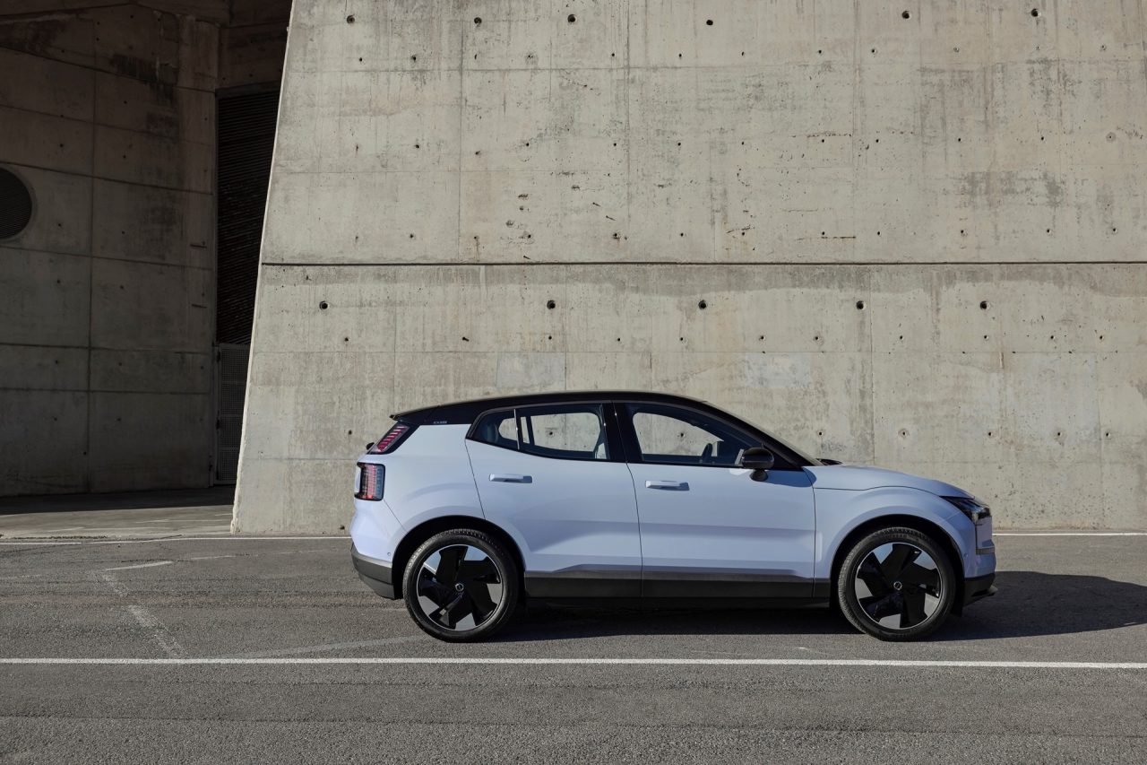 Volvo Ex30 Cloud Blue Exterior