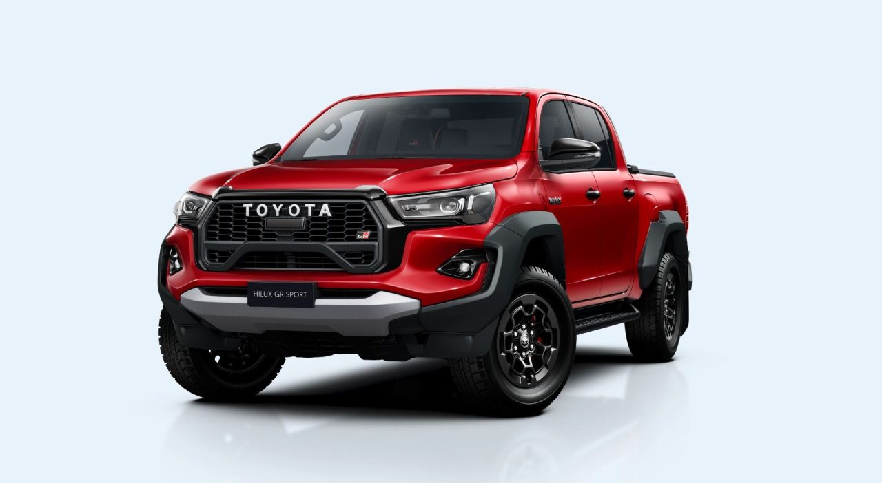 Toyota Hilux 2024: vylepšení ve verzích VX a GR Sport s větší výbavou