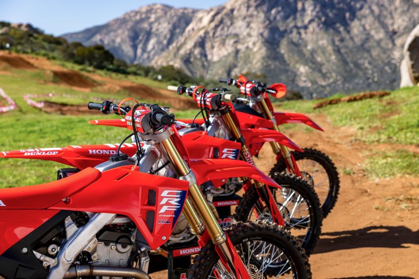 Honda CRF 2025: la gama de motocross se actualiza con mejoras en la suspensión, chasis y el motor