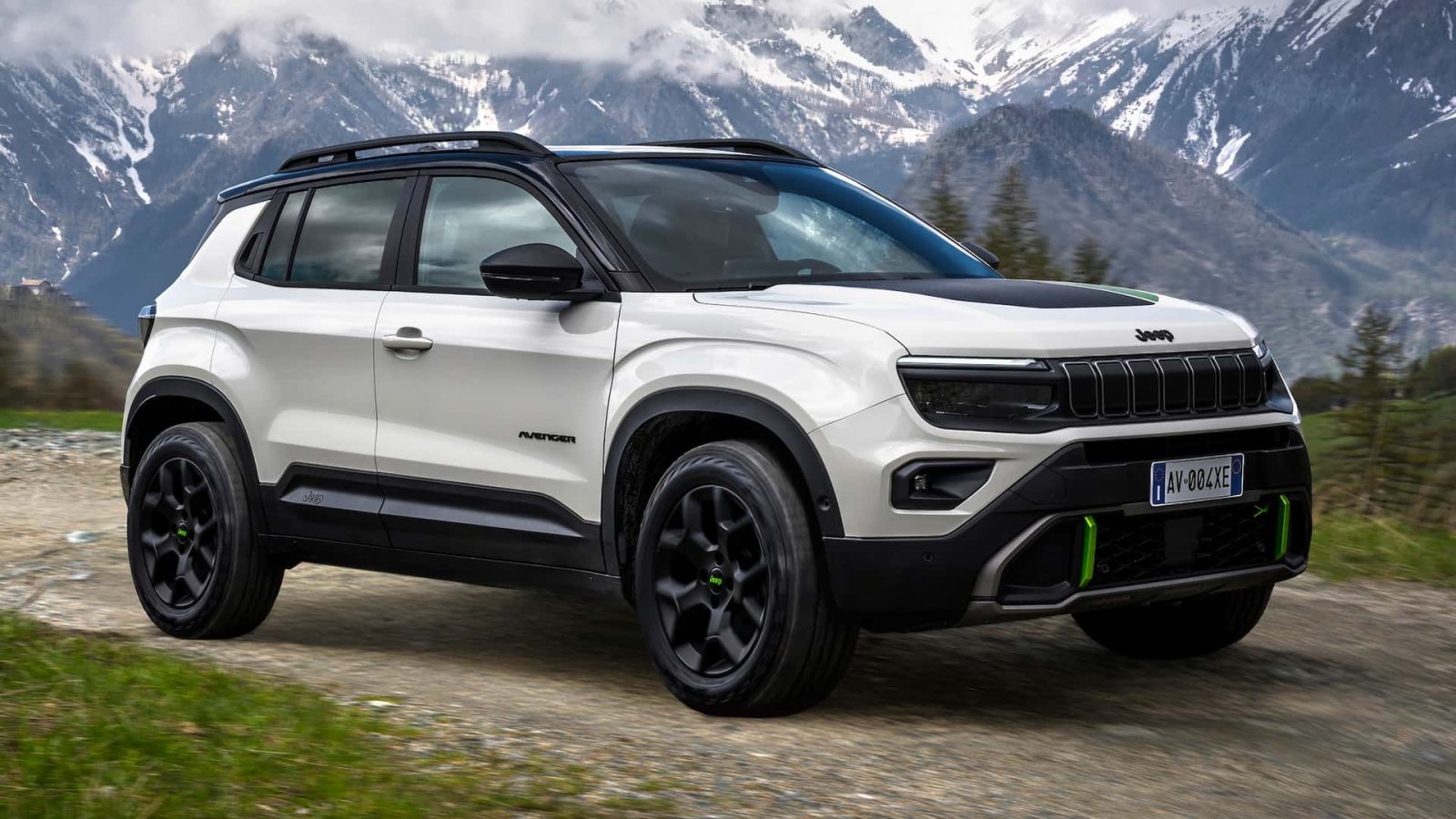 Jeep Avenger 4xe: la nuova versione ibrida a trazione integrale ...