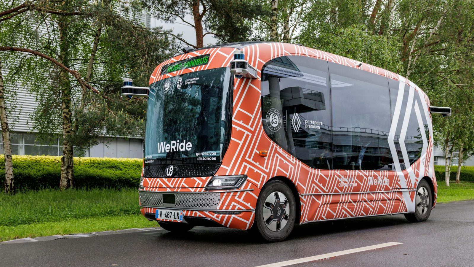 Renault launches into the manufacture of electric minibuses with ...