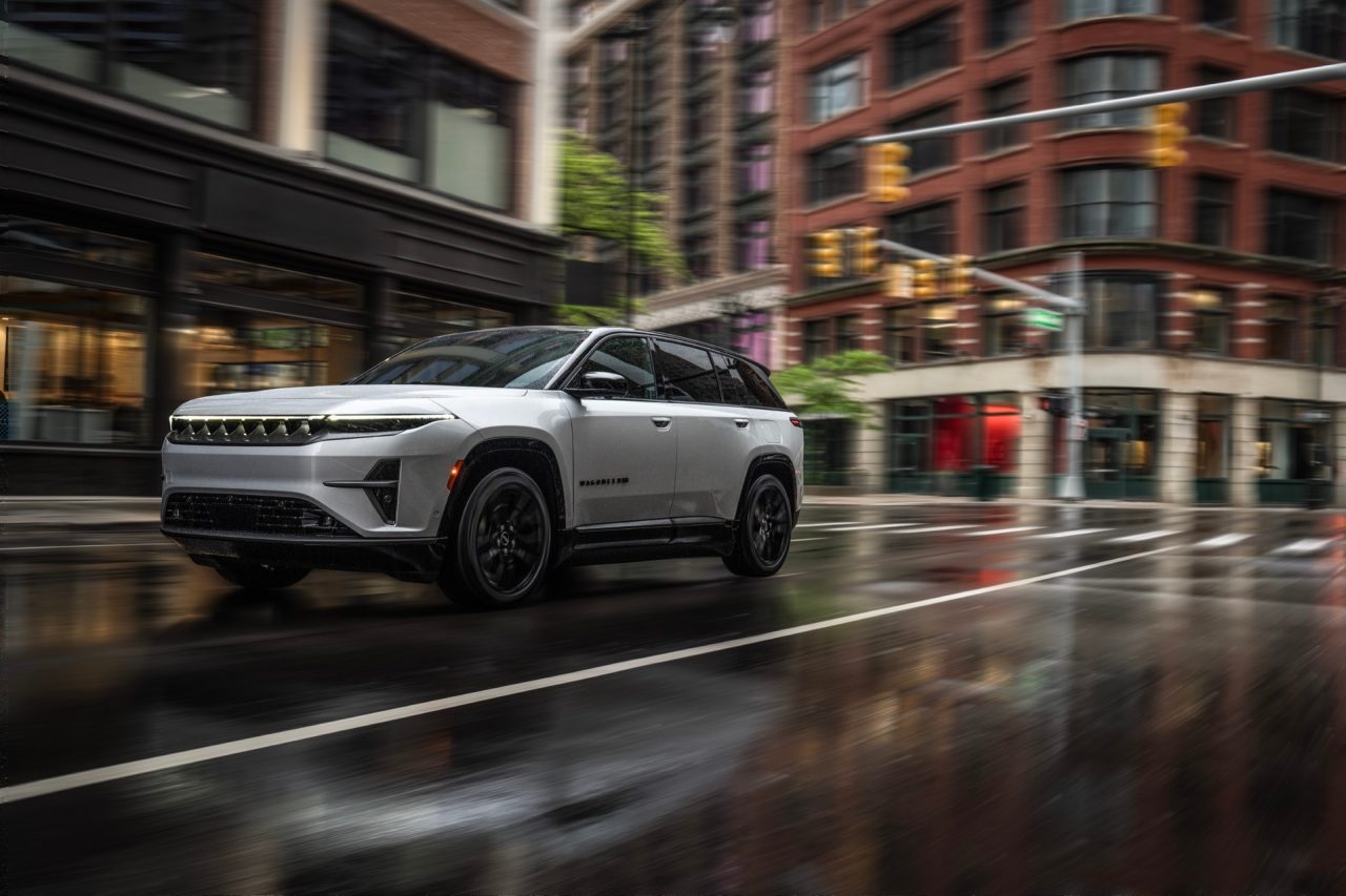 Jeep daje sve od sebe s električnim Wagoneerom S: 600 KS i više od 500 ...