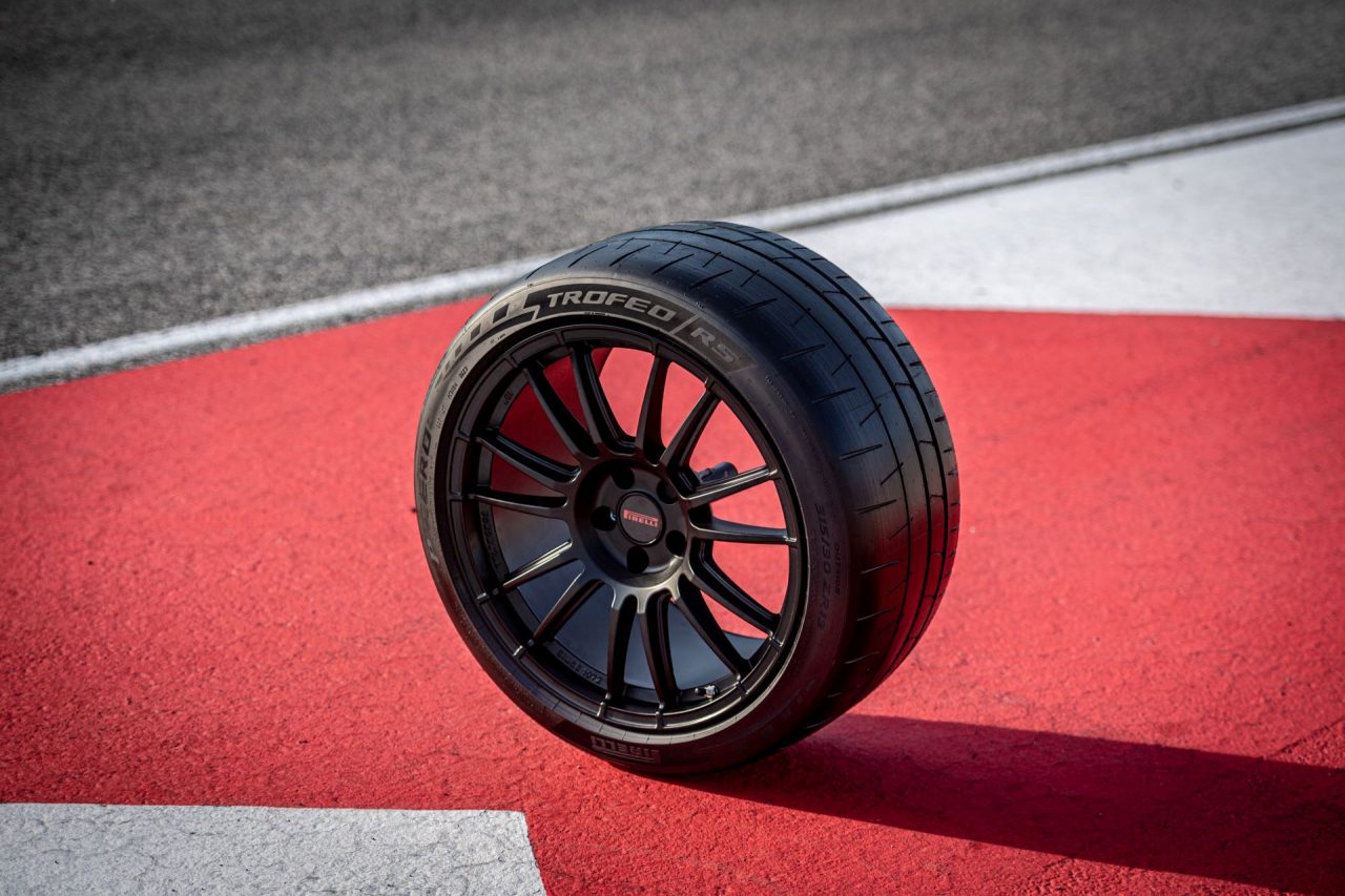 Pirelli's P Zero range will be present on the 911 GT3 and 911 GT3 RS