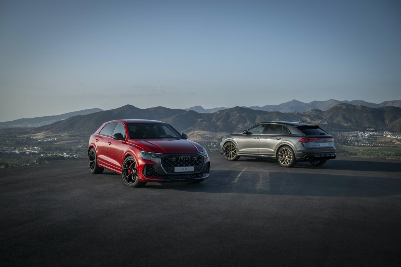 El Audi más potente, el RS Q8 performance con motor V8 se pone a prueba ...