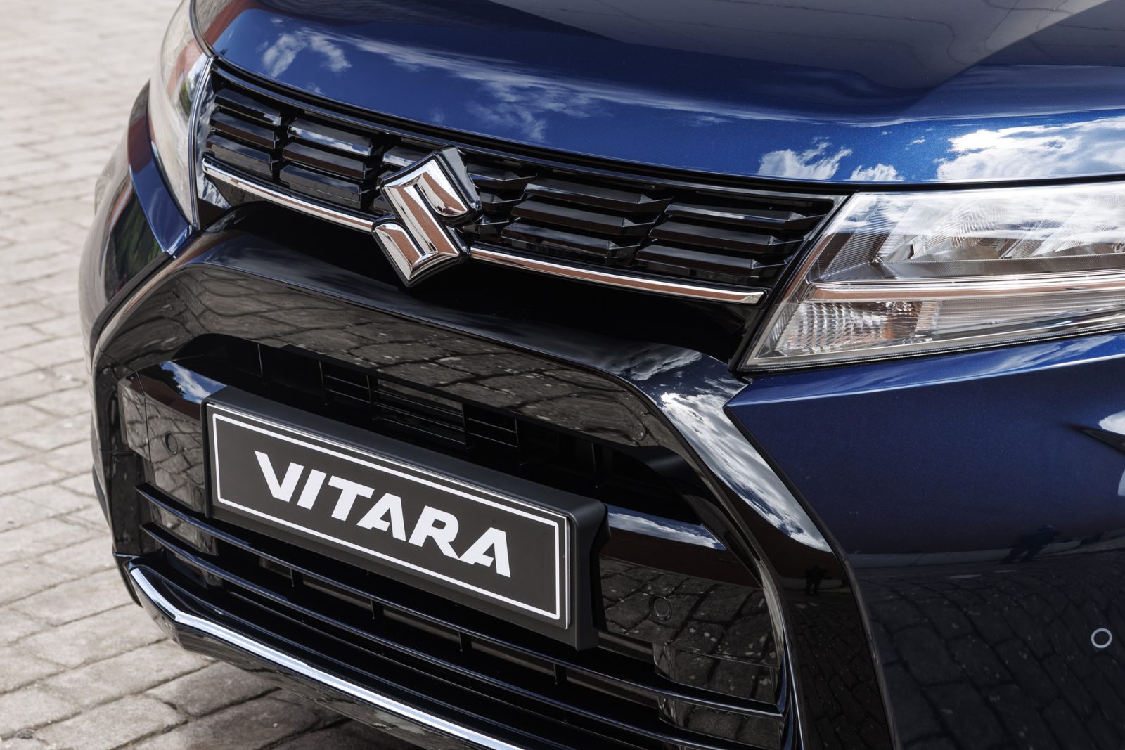 These are the prices for the new Suzuki Vitara and S-Cross with hybrid ...