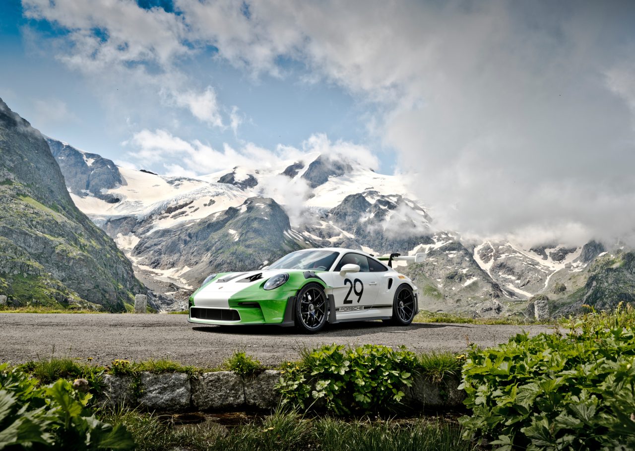 Porsche pays tribute to late racing driver Jo Siffert with a unique 911 ...