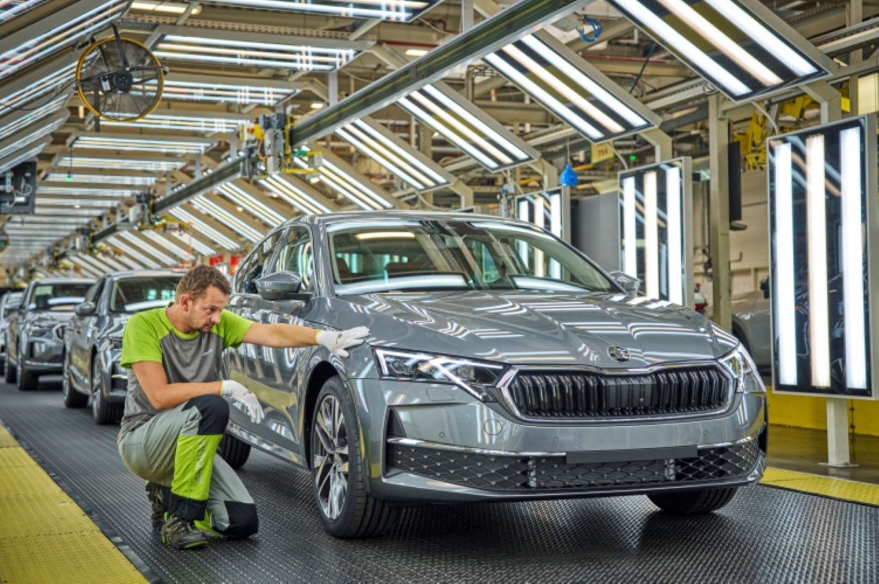 Production of the updated Škoda Octavia starts in Kvasiny