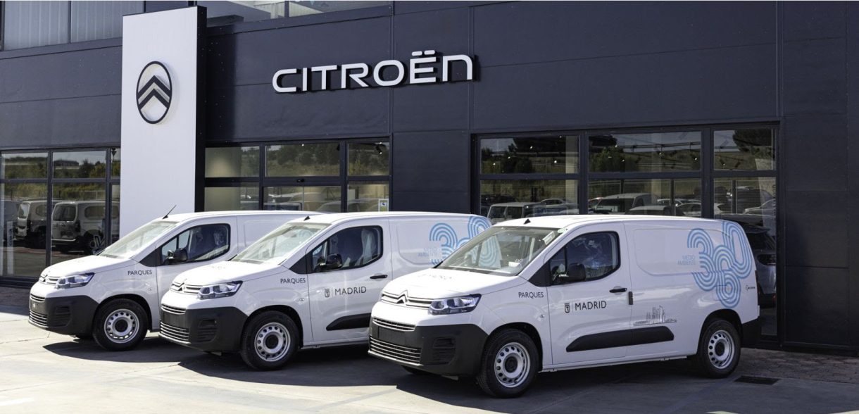 Peugeot and Citroën electric vehicles for fleet maintenance