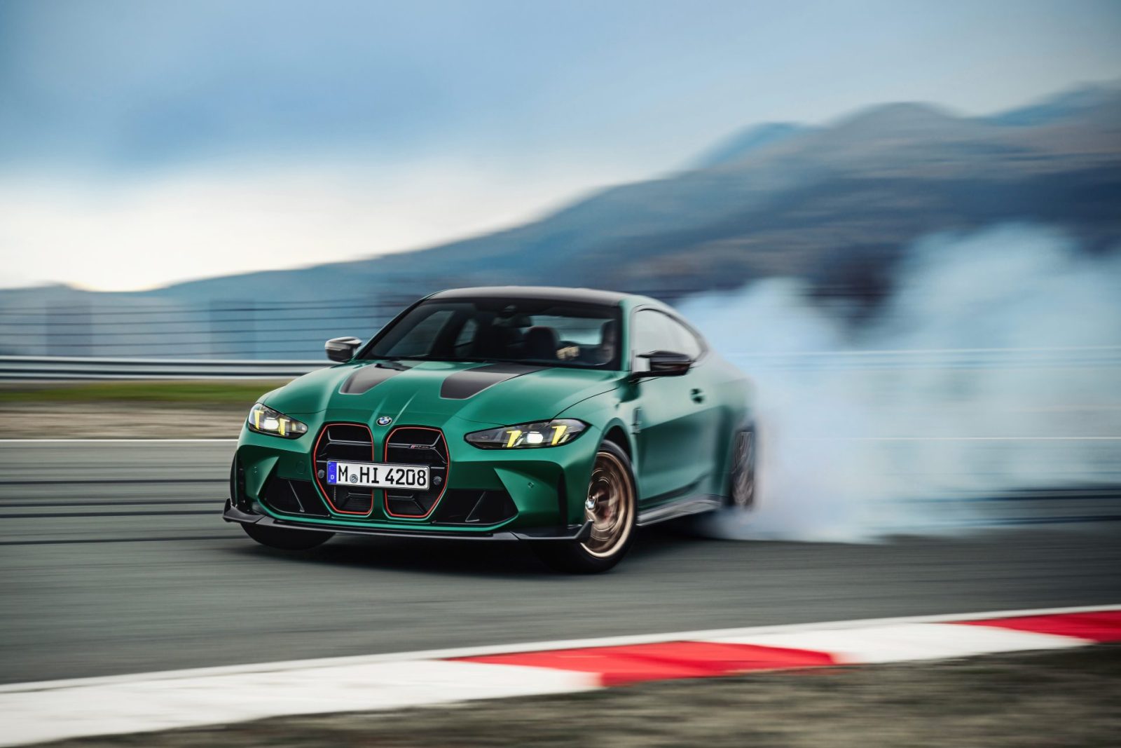 The new BMW M4 CS already has a price for Spain