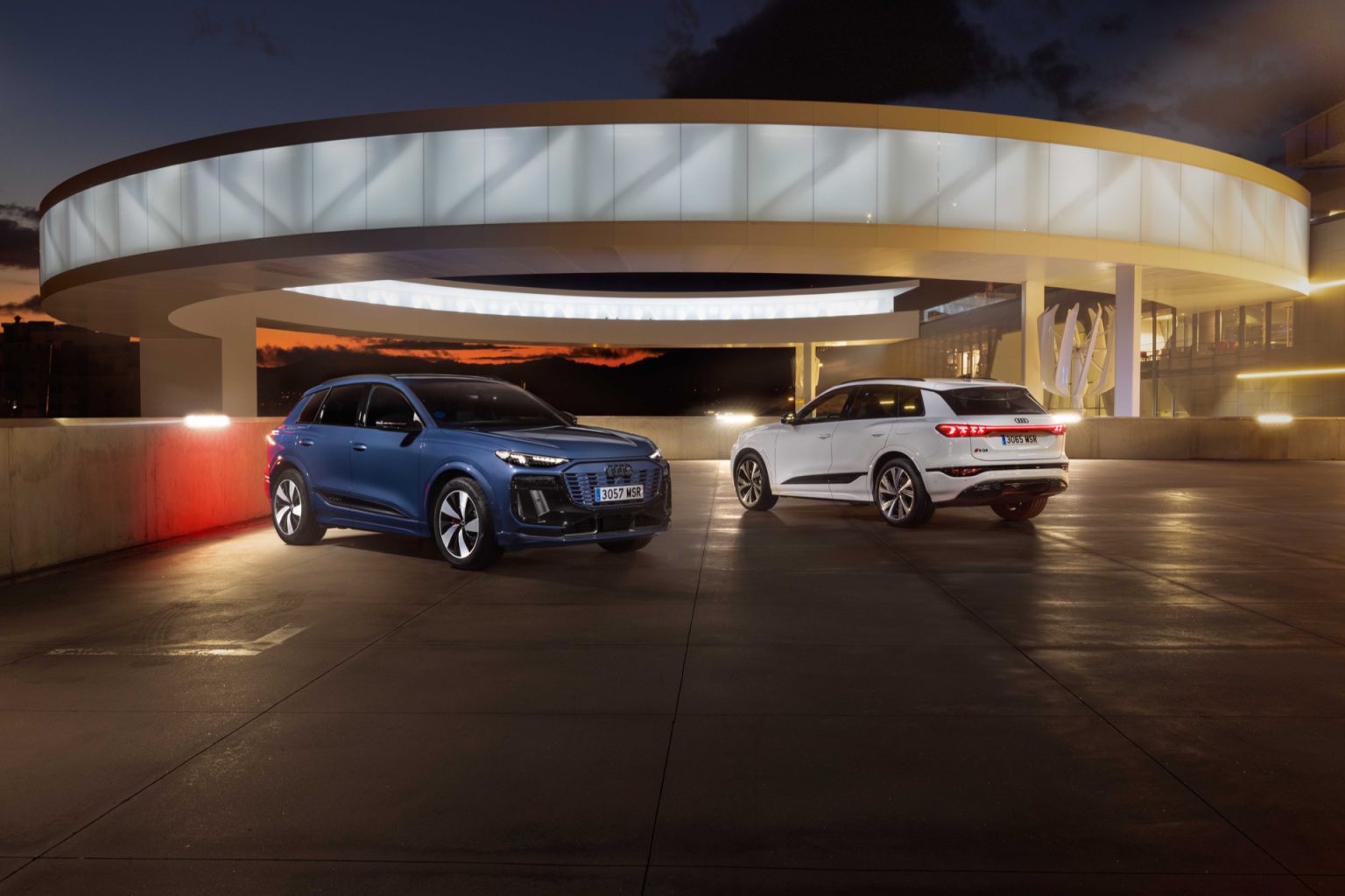 Przetestowaliśmy Audi Q6 e-tron, elektryczny SUV, który po raz kolejny ...