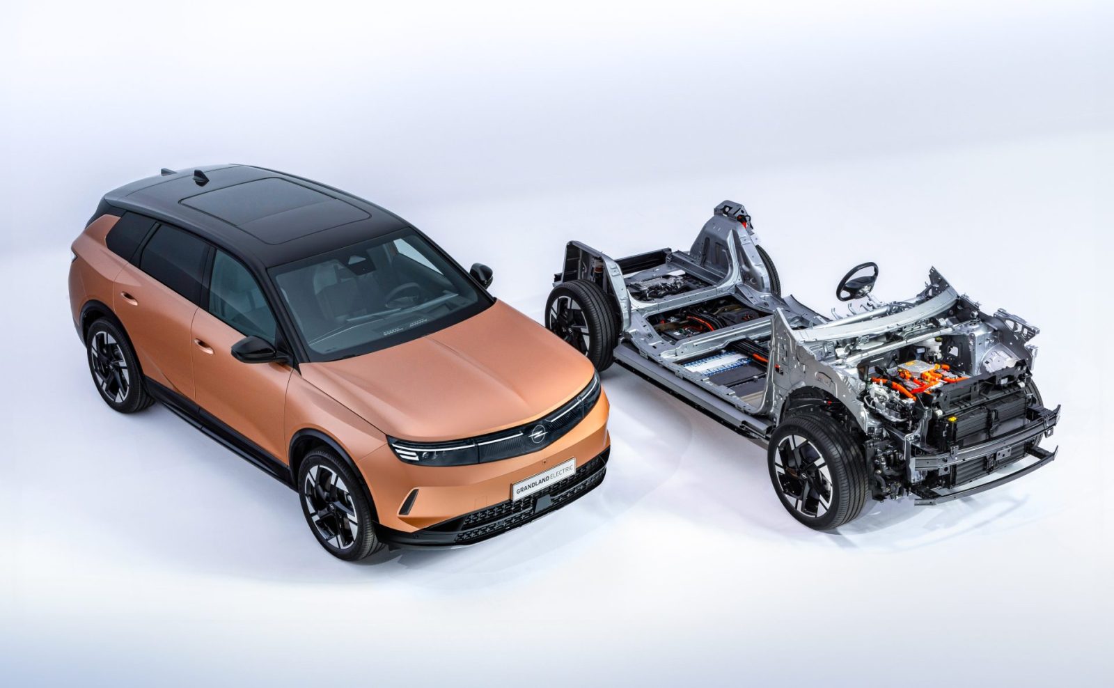 Prova Opel Grandland: il SUV si rinnova e riceve motori HEV, PHEV e ...