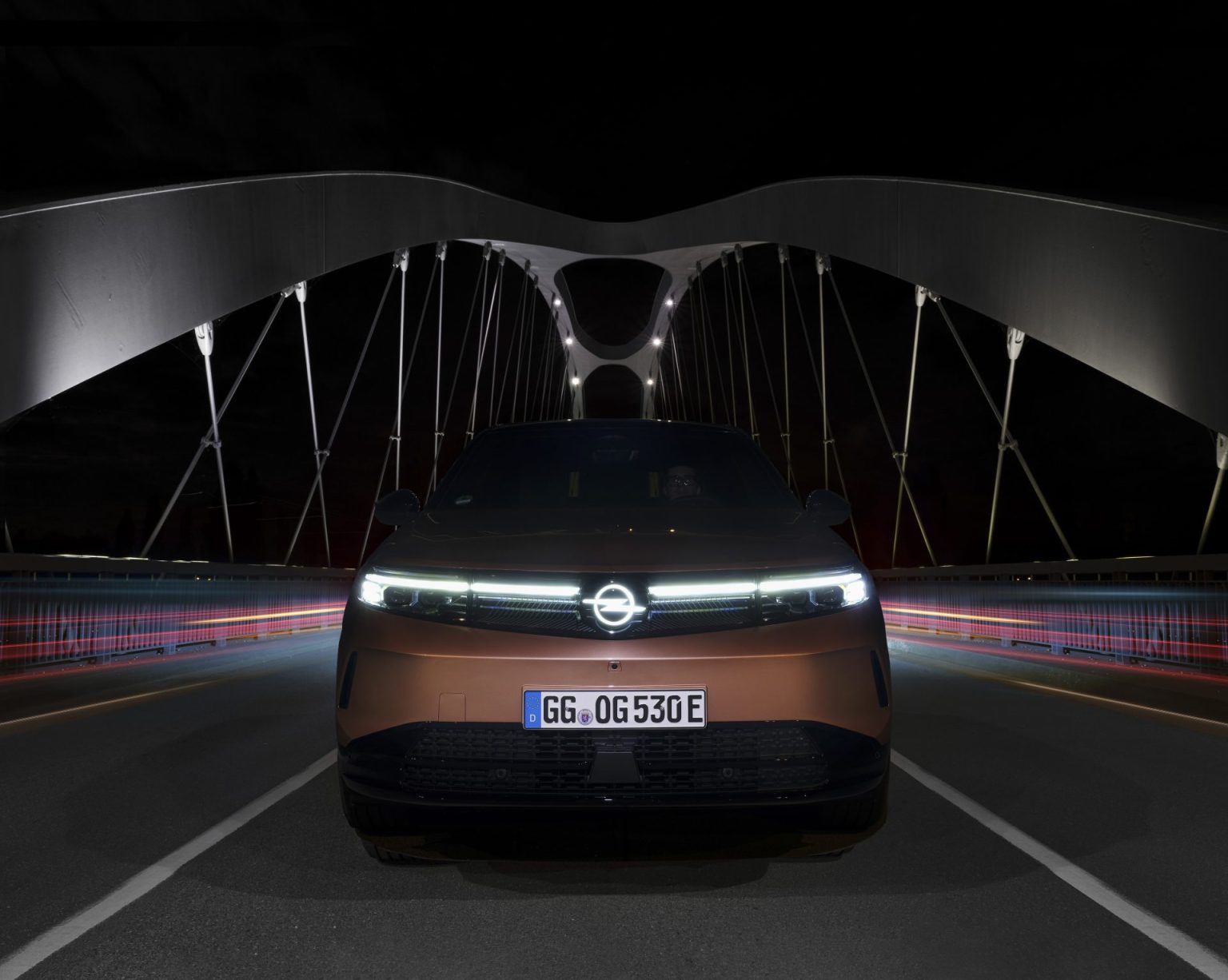Opel Grandland test: the SUV is renewed and includes HEV, PHEV and pure ...