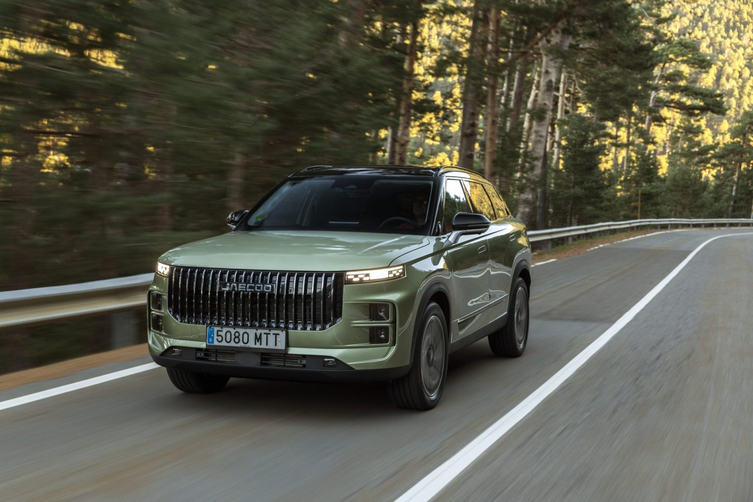 Prova JAECOO 7: il Suv cinese con trazione 4x4, design accattivante e ...