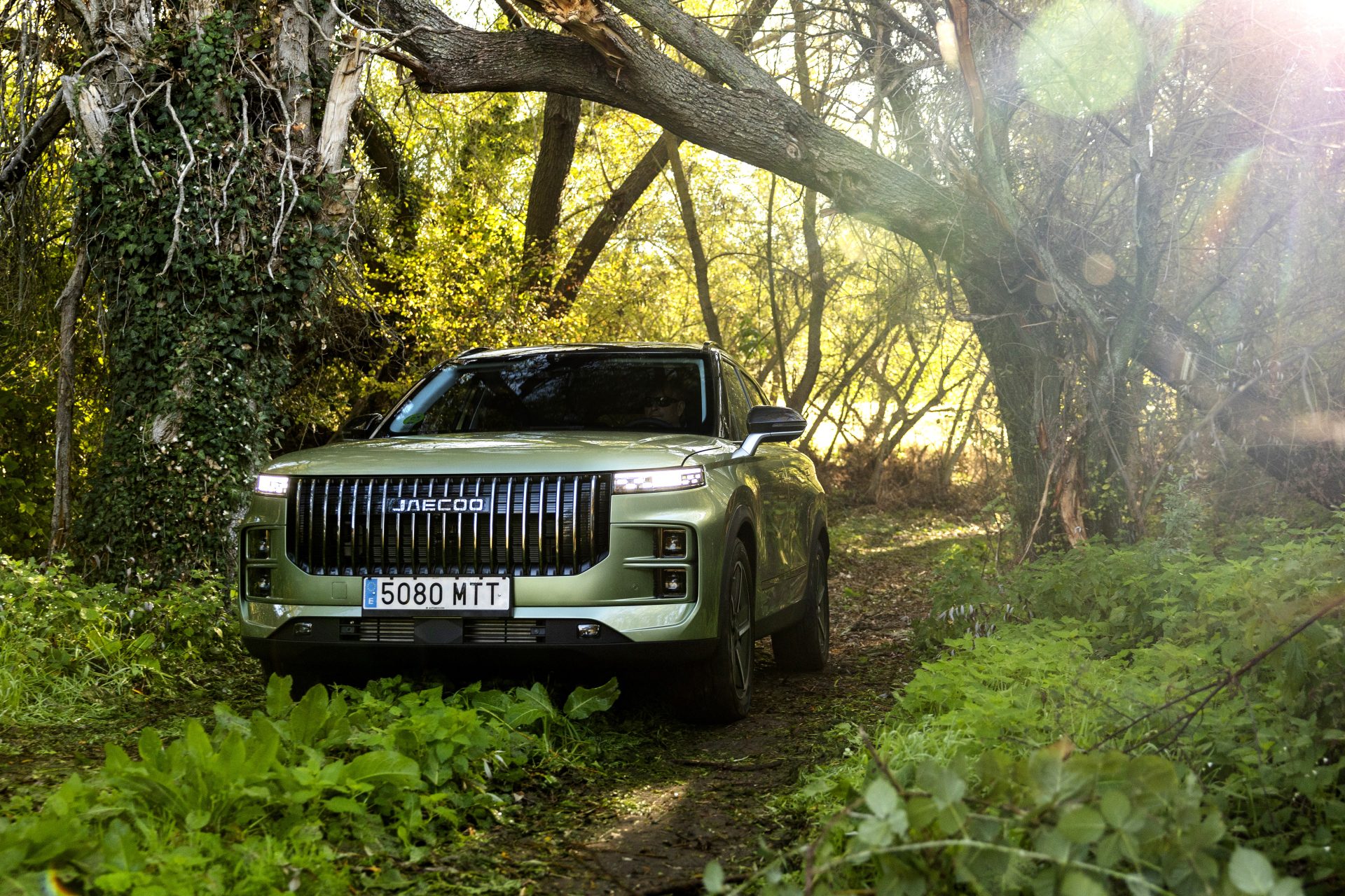 Probieren Sie JAECOO 7: das chinesische SUV mit 4×4-Antrieb ...