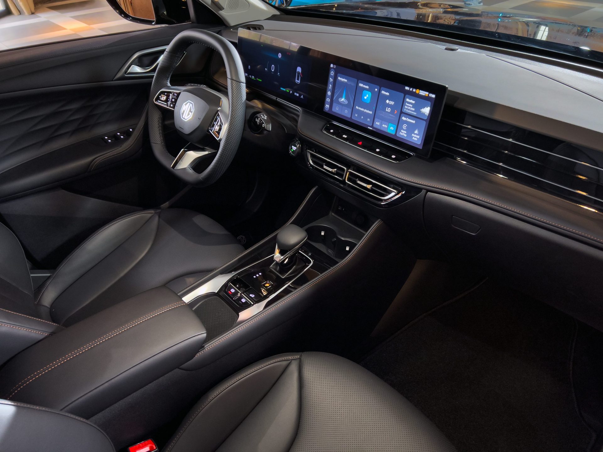 MG HS PHEV 2025: marca britânica lança o PHEV mais barato do mercado a ...