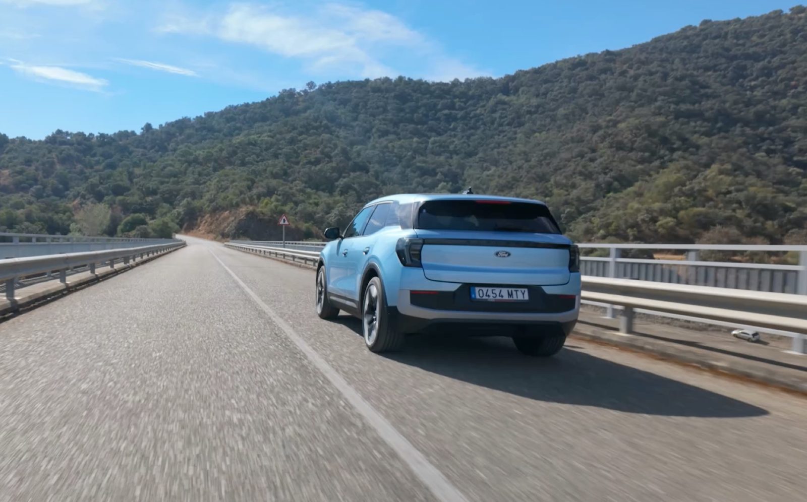 El Ford Eplorer ya tiene una nueva versión de acceso: esto es lo que ...