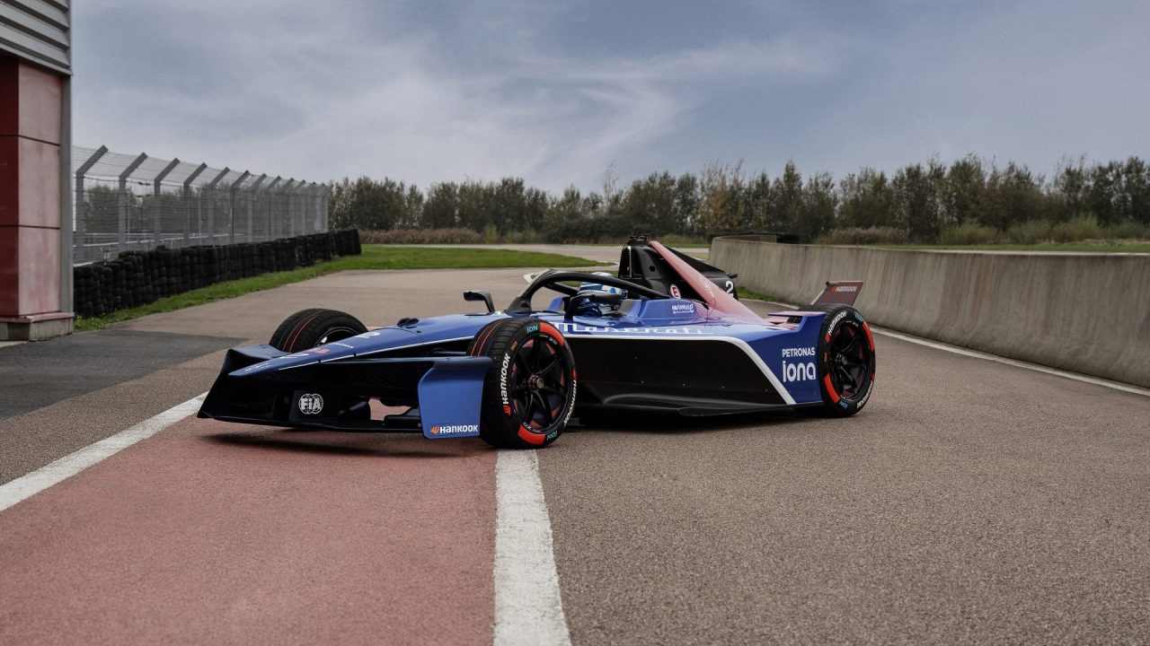 This is the Maserati Tipo Folgore prepared to compete in the Formula E ...