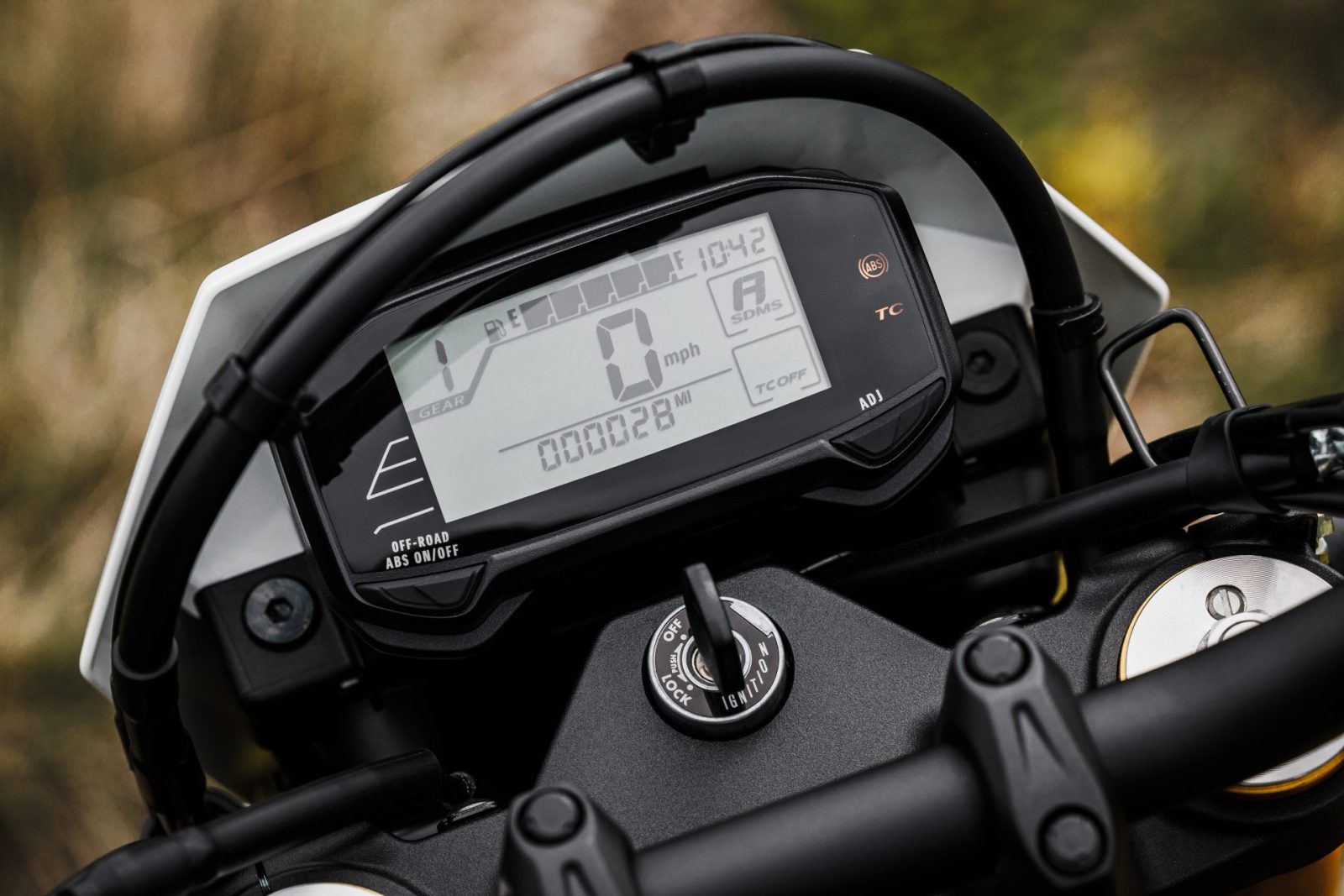 Suzuki presenta su gran apuesta con las nuevas DR-Z4S y DR-Z4SM