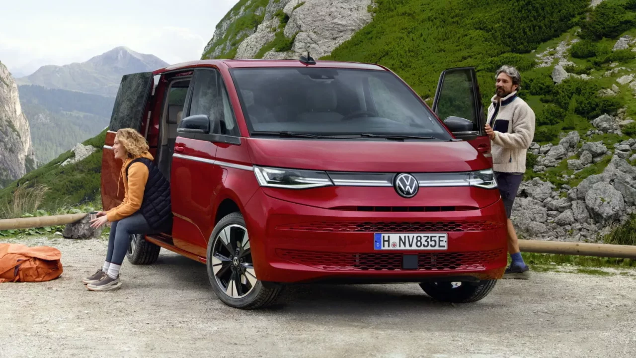 Volkswagen Multivan eHybrid 4Matic: more electric range and all-wheel drive