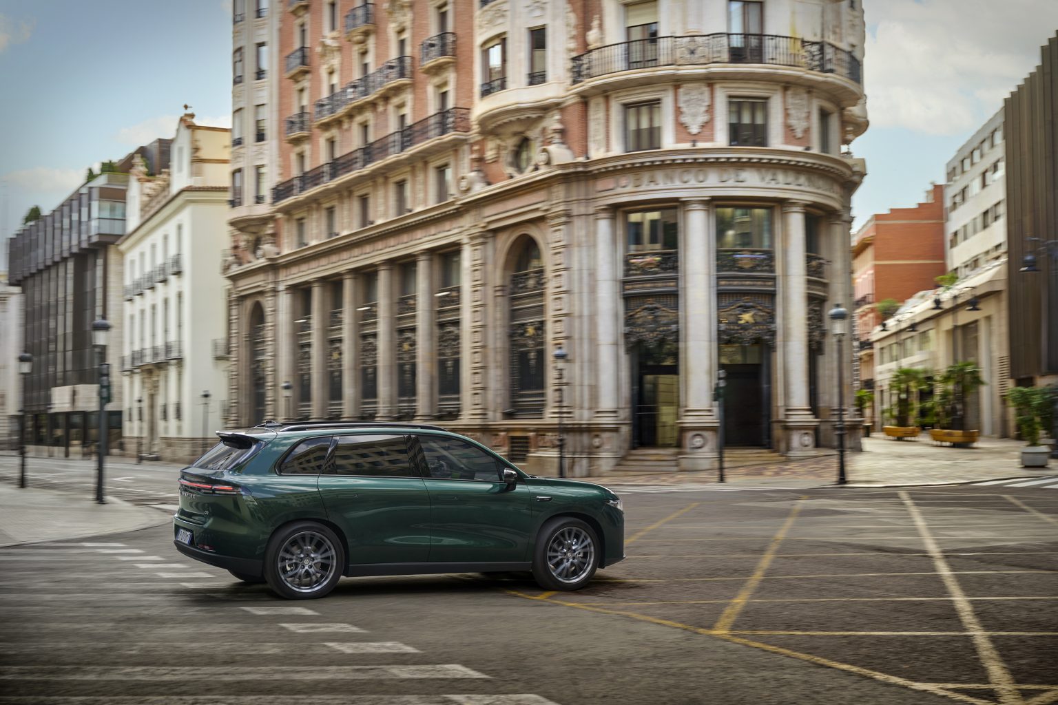 Leapmotor presentará en el Salón de Bruselas el C10 REEV