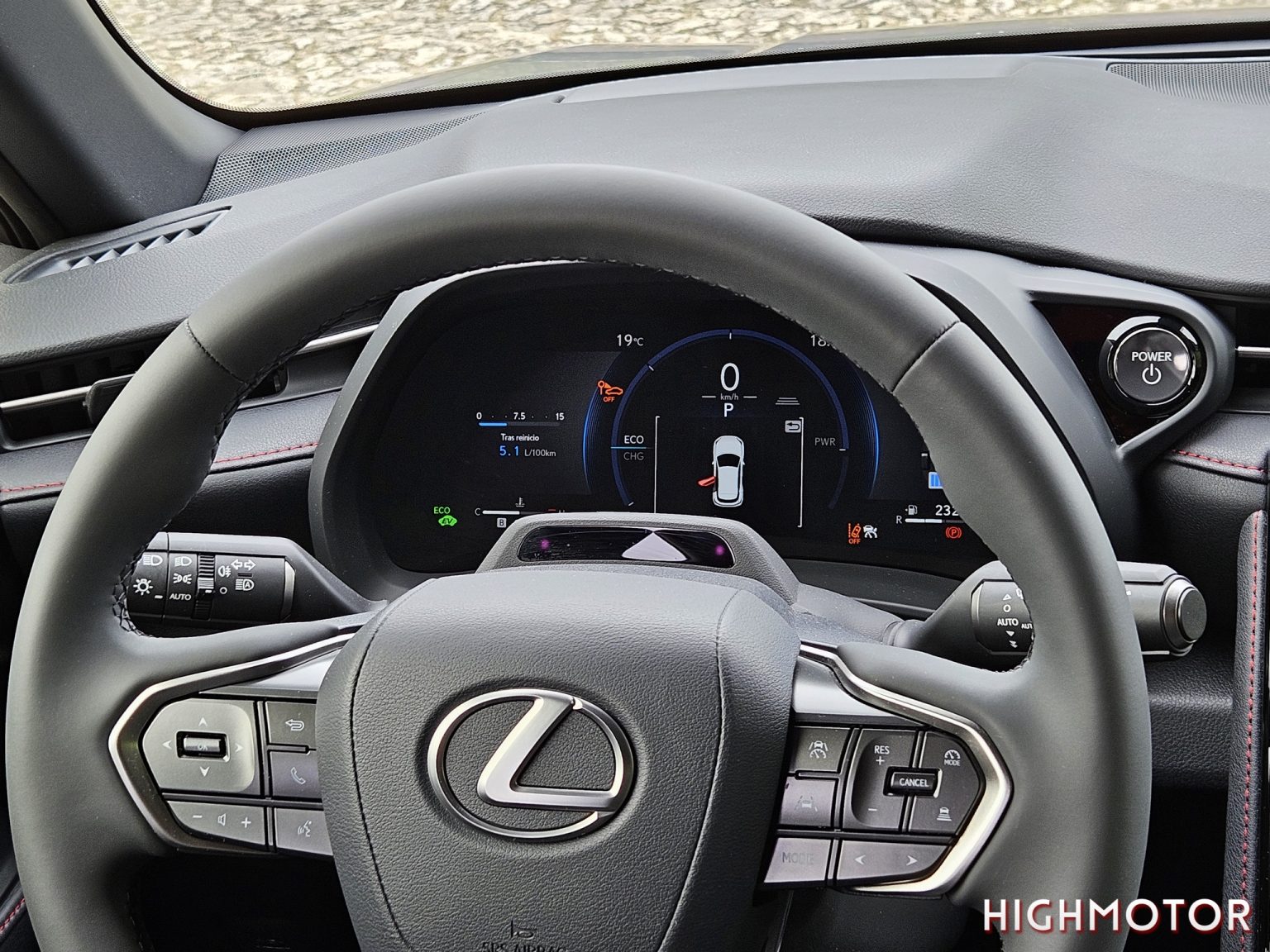 Opinión y prueba Lexus LBX, un urbano premium de verdad
