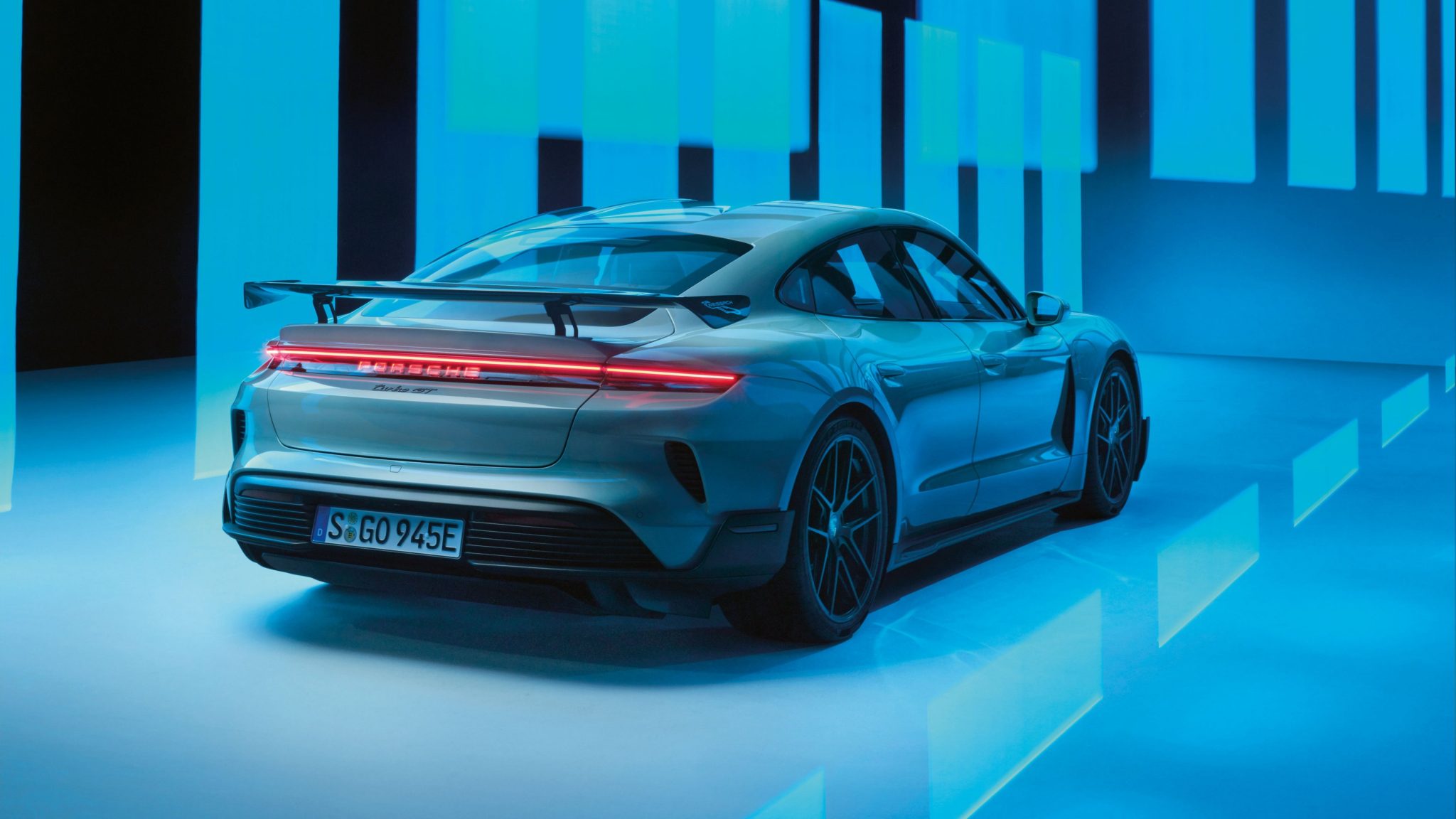 qu-hace-al-taycan-turbo-gt-el-porsche-m-s-potente-de-la-historia