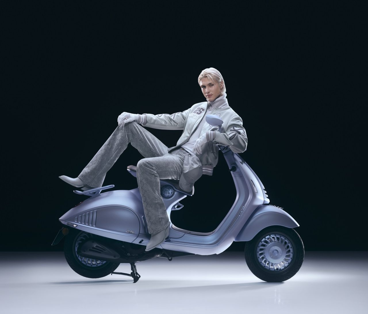 La Vespa 946 Snake celebra el Año de la Serpiente