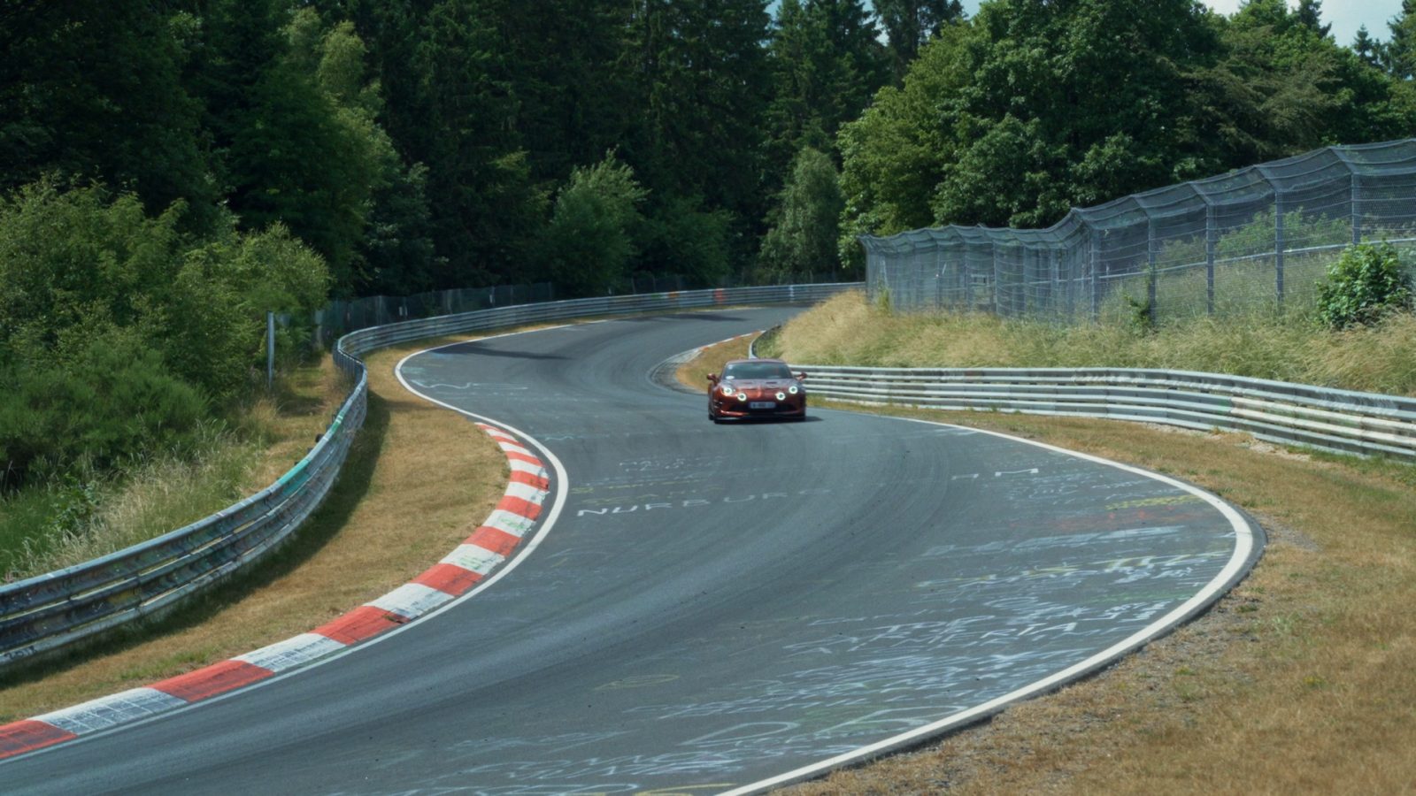 Alpine A110 在限量版 R Ultime 中狂野亮相