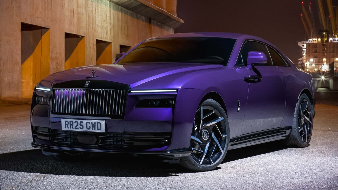 Rolls-Royce Spectre Black Badge: lujo absoluto con un toque deportivo